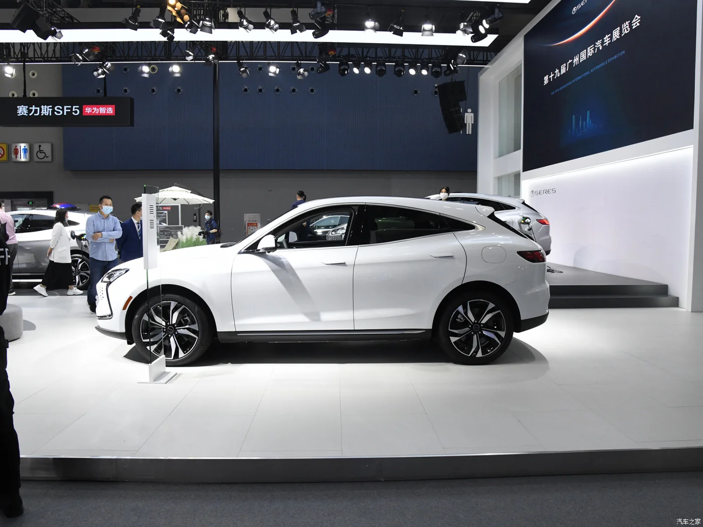 In Stock Extended Range Vehicle 2021 Model Huawei Seres Sf5 Electric ...