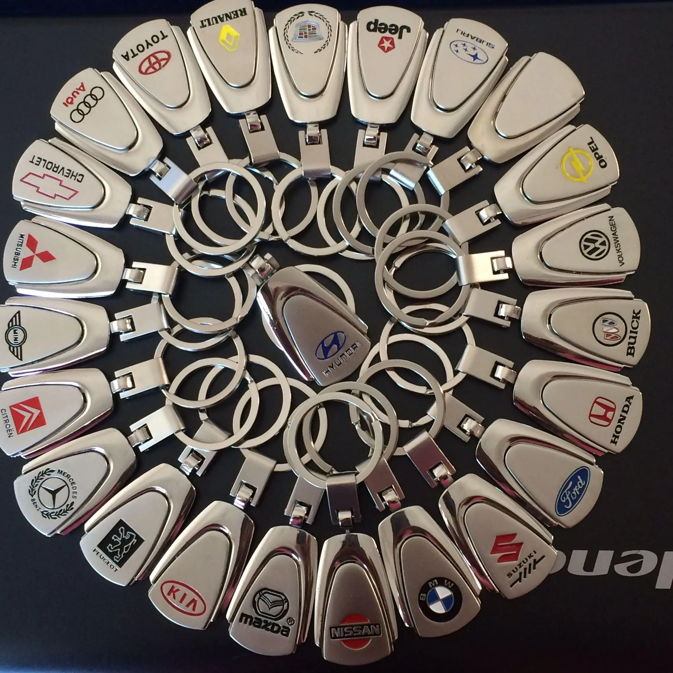 Retail Trapezoid Shape Car Keychain in Stock Customized logo Car Key ...