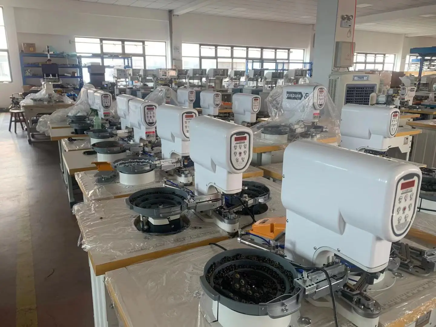 BT-818D Snap Button Making Machine - Efficient & Durable