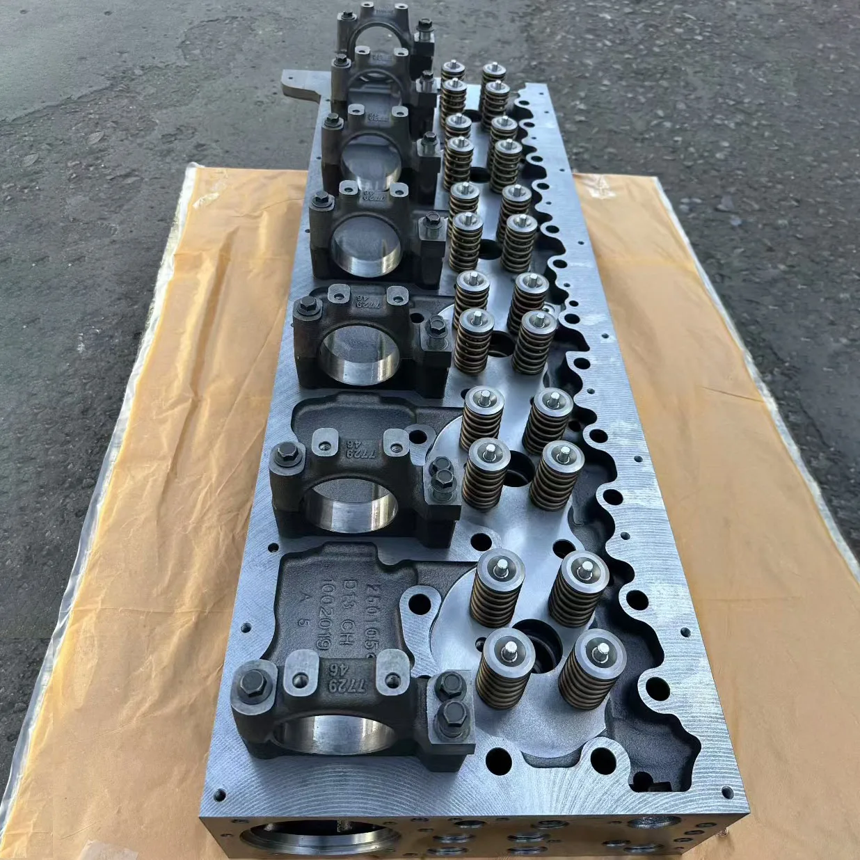 Excavator D13F Engine Parts Engine Cylinder Head Block for Volvo EC480D ...