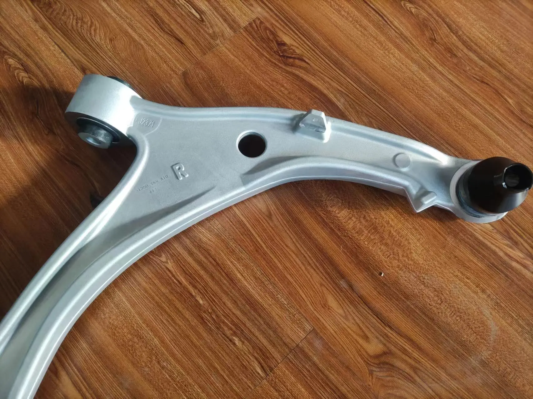 Front Lower Control Arm R 51350-tk8-a10 - Buy 51350-tk8-a10 Product on ...