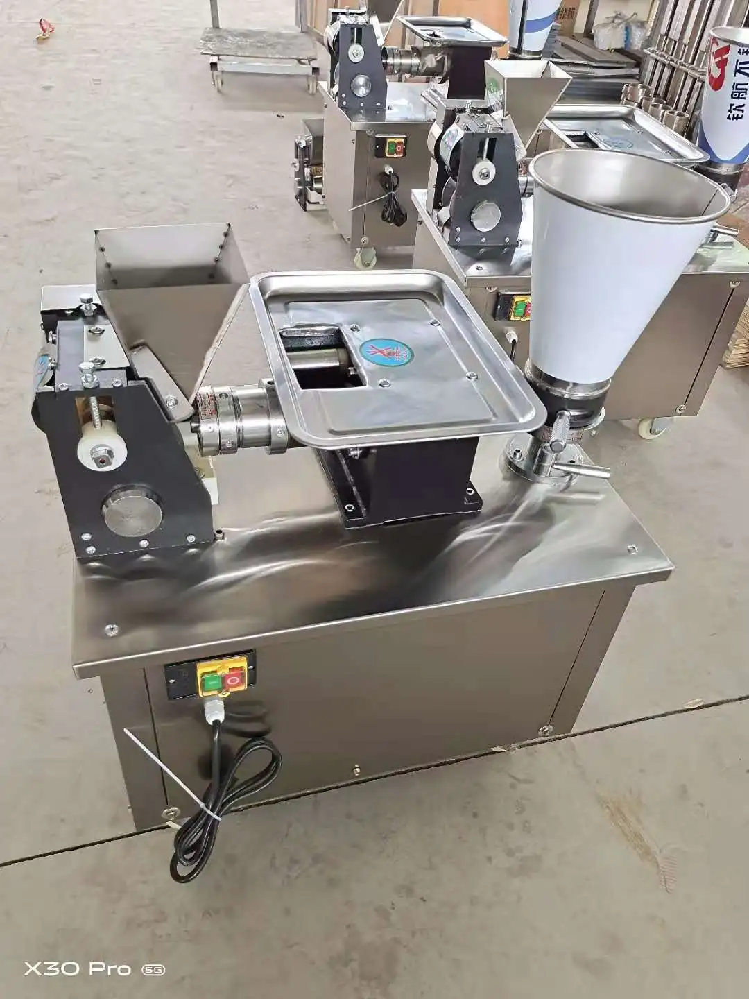 Efficient Dumpling Making Machine - Spring Roll Patti Empanada Samosa Machine