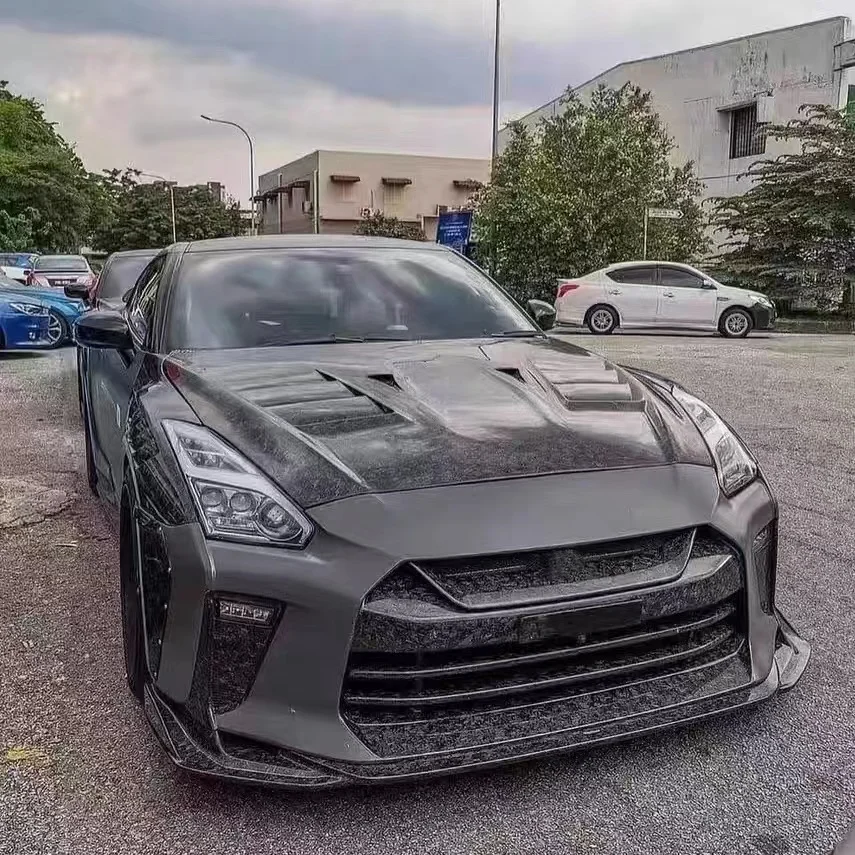 Nissan GTR R35 Body Kit - Top Secret Style Half Carbon Fiber