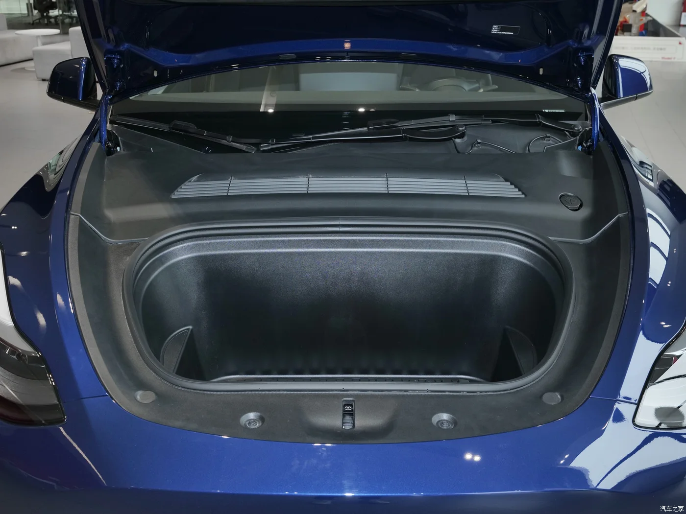 2024 White Color Byd Yuan Plus Ev Ultra Long Range Suv New Energy ...