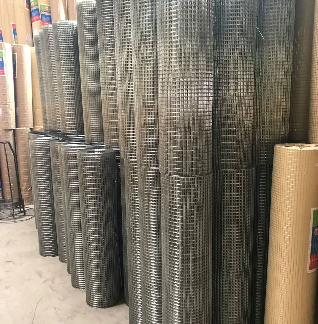 Wholesale All Size Iron Wire Mesh Fence Panel Galvanized Welded Iron ...