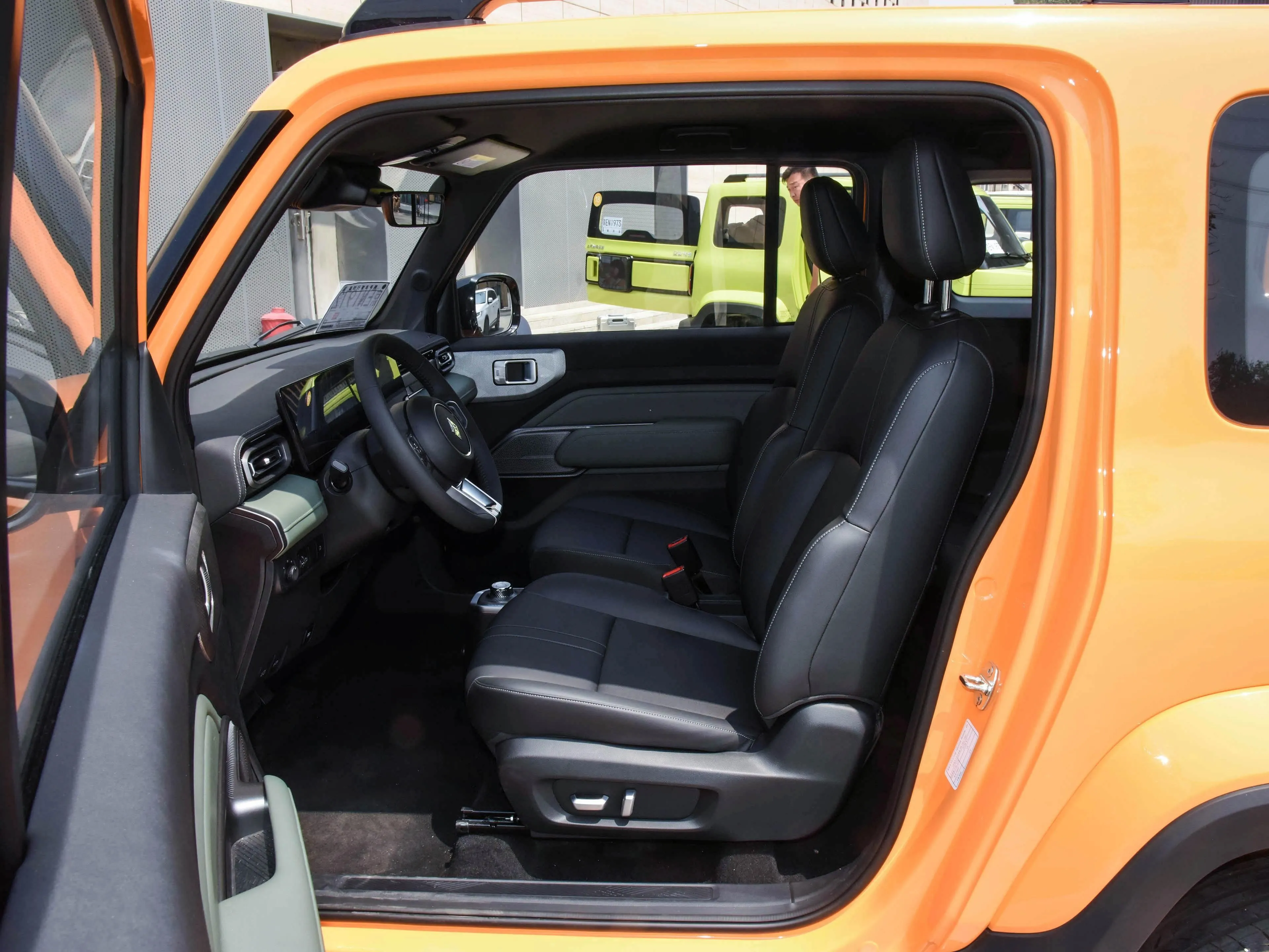 Fully Enclosed 2023 New Energy Electric Car Wuling Baojun Yep Ev Mini ...