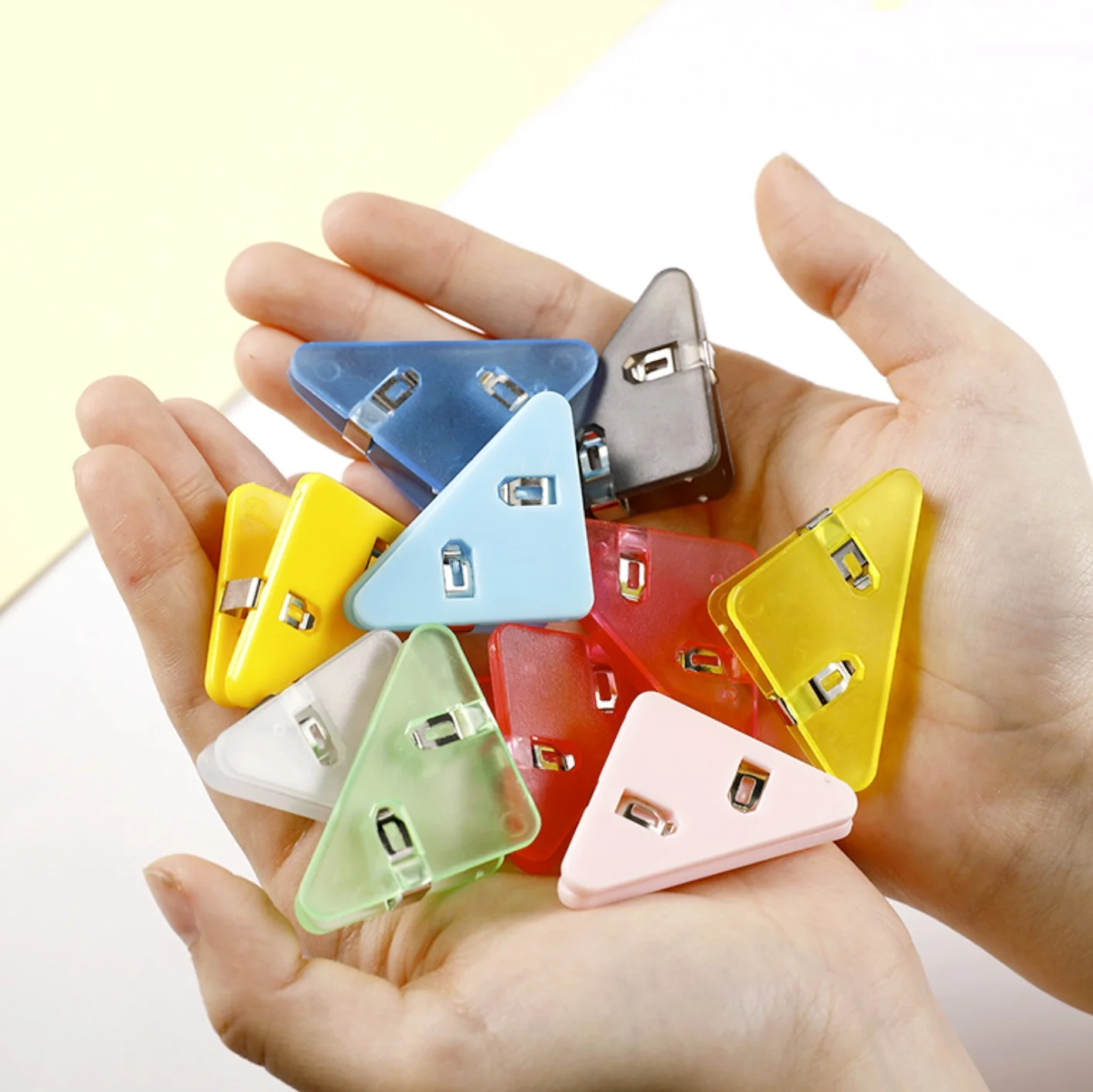 Triangle Paper Clips Paper Corner Protecter File Identifying Clip ...