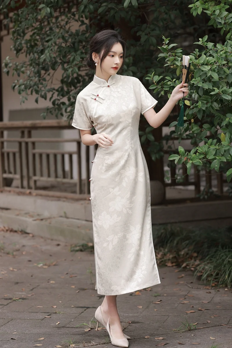 Shop Our Latest Style Qipao Dress - Traditional Chinese Hanfu for Women