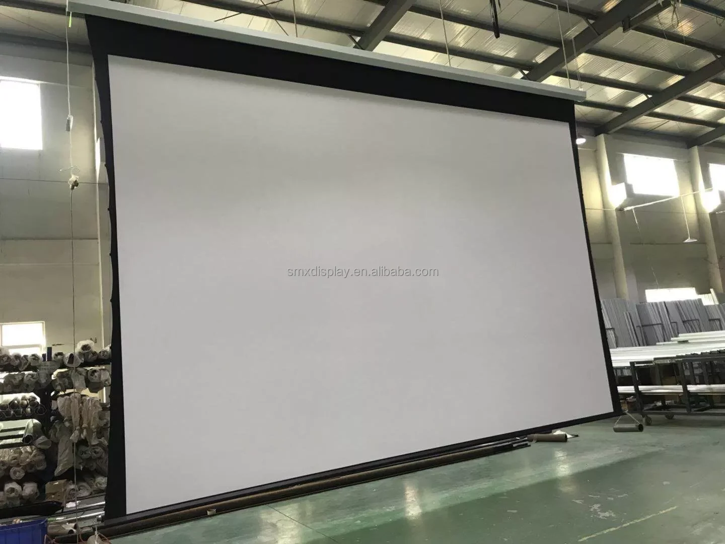 200 Inch Electric Projector Screen - Perfect for Large Venues