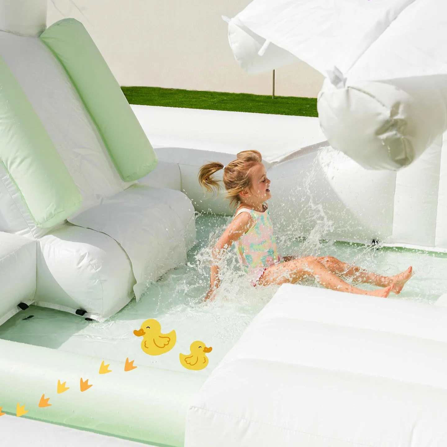 Outdoor Commercial PVC White Inflatable Splash Pad Obstacle