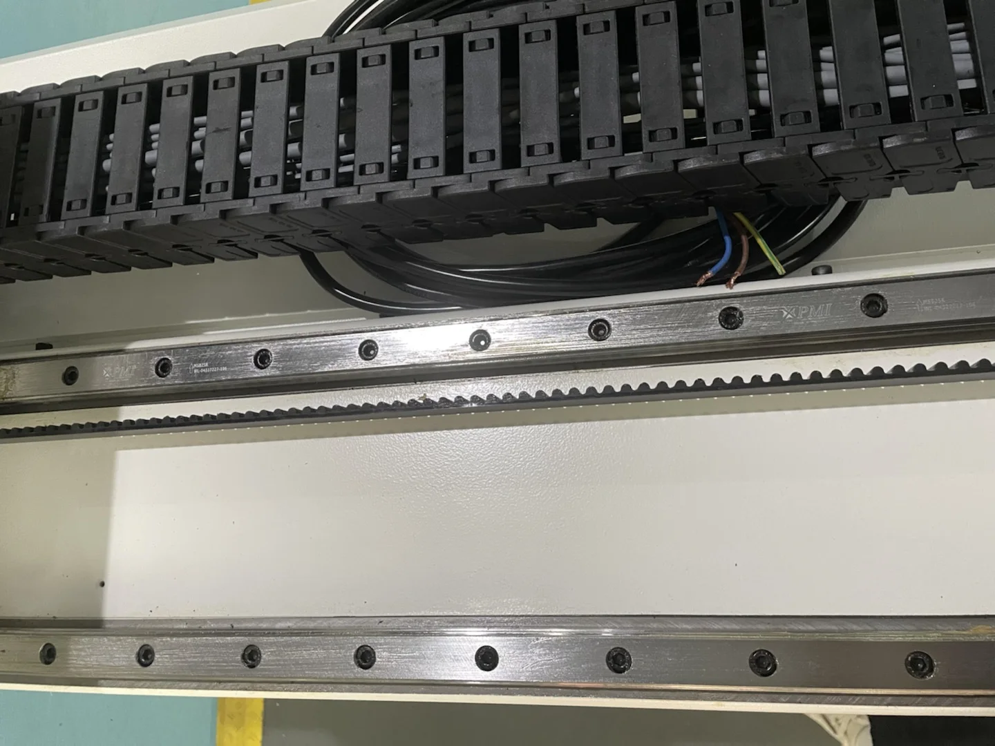 Linear Robot for Injection Molding Machine Is Applied in the Plastic ...