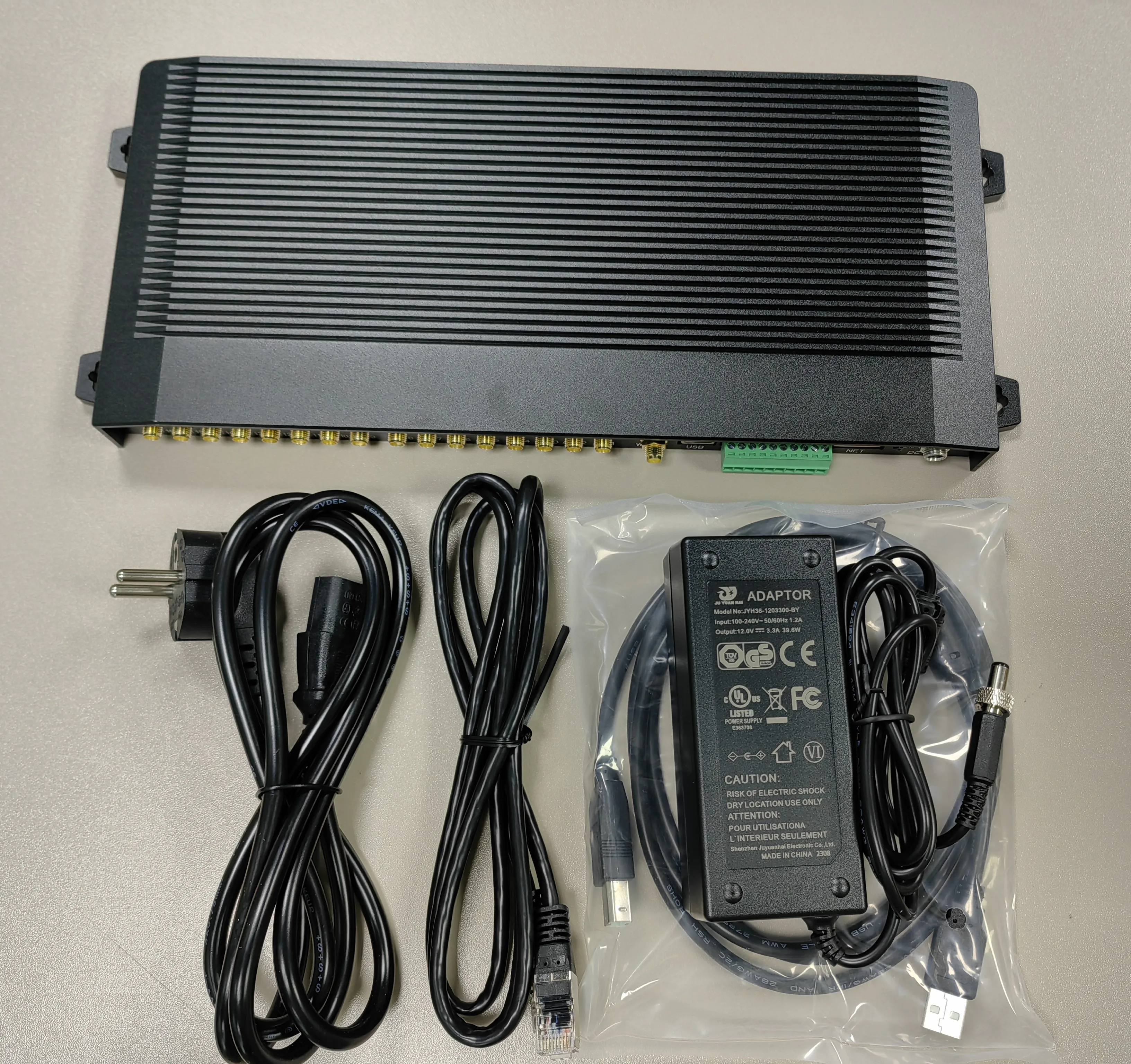 ISO18000-6C Protocol Tag 8 and 16 Channel Port WIFI UHF RFID Reader