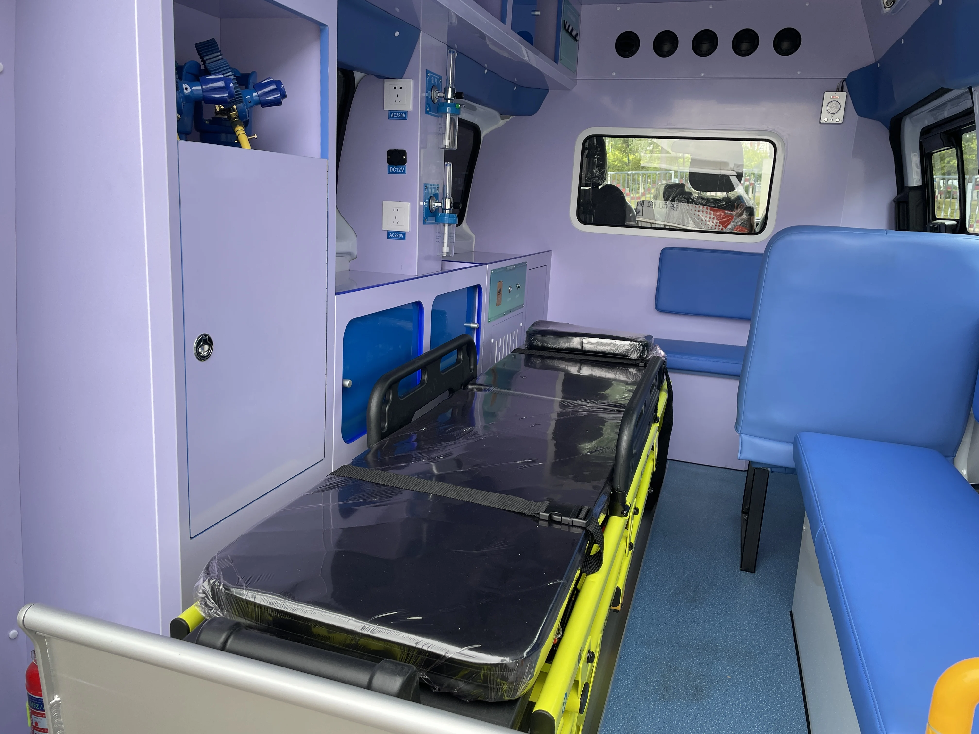 Ambulance, Ambulance, Transfer Ambulance, Negative Pressure Ambulance ...