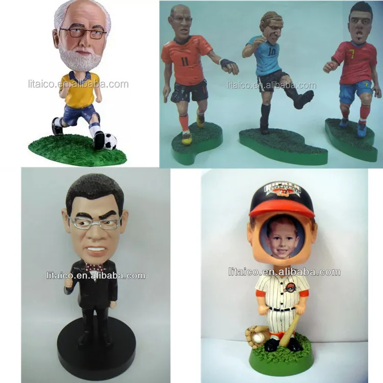 Customized Statue - 3D Poly Football Player Resin Bobble Head