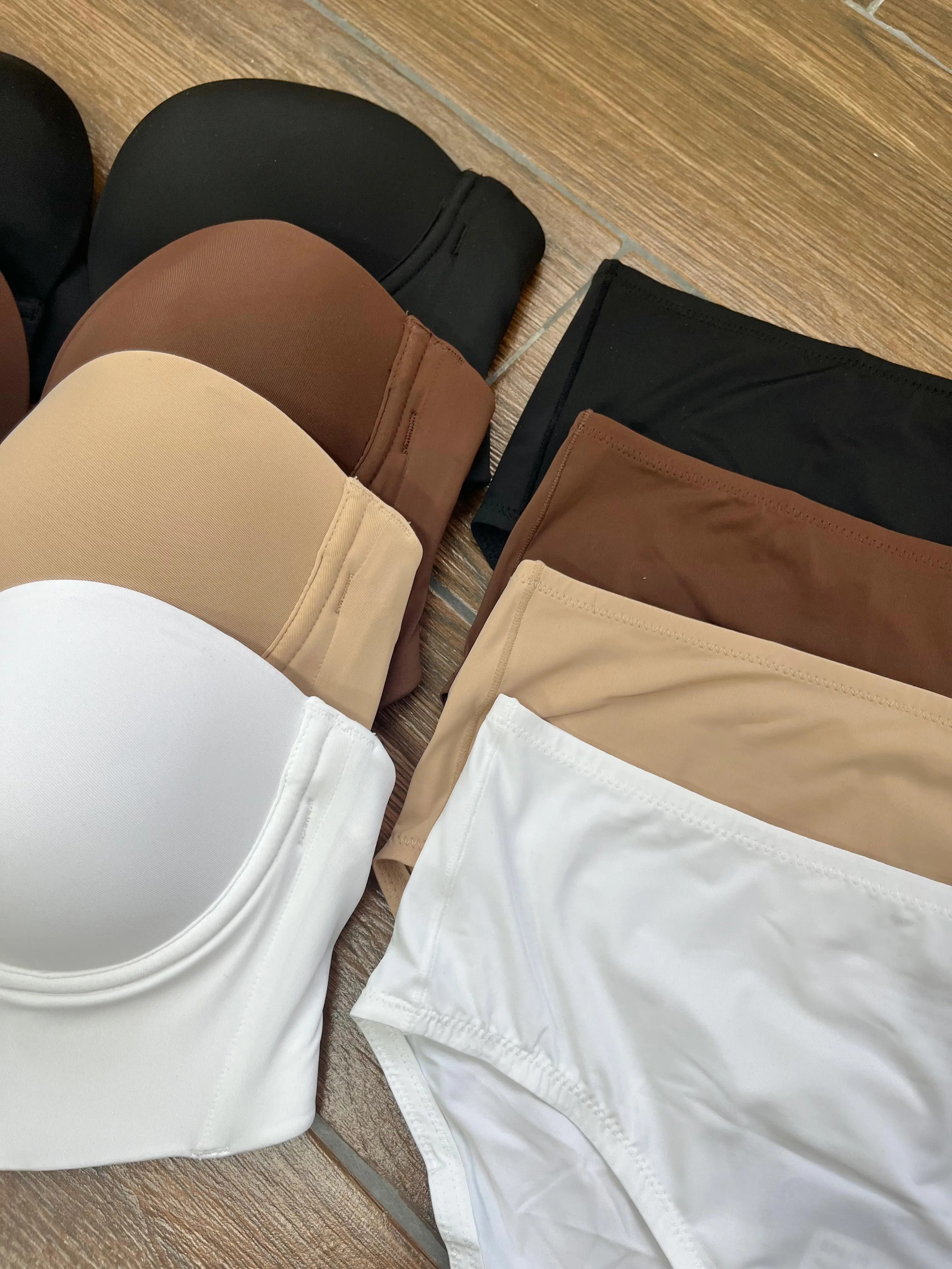 Wanbao Deep U Plunge Bra Convertible Adjustable Straps Push Up Bra ...