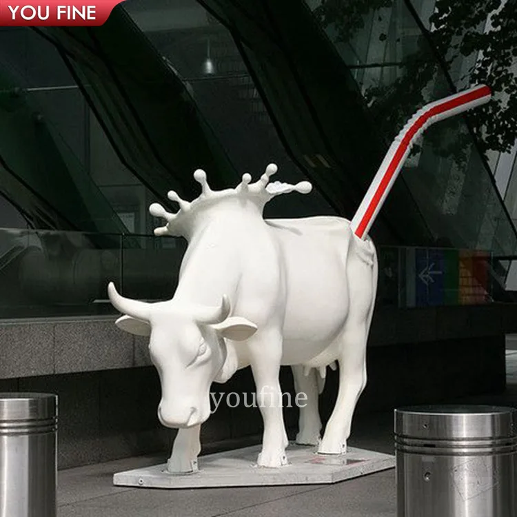 Custom Shopping Mall Fiberglass Resin Creative Cow Milk Sculpture Statue