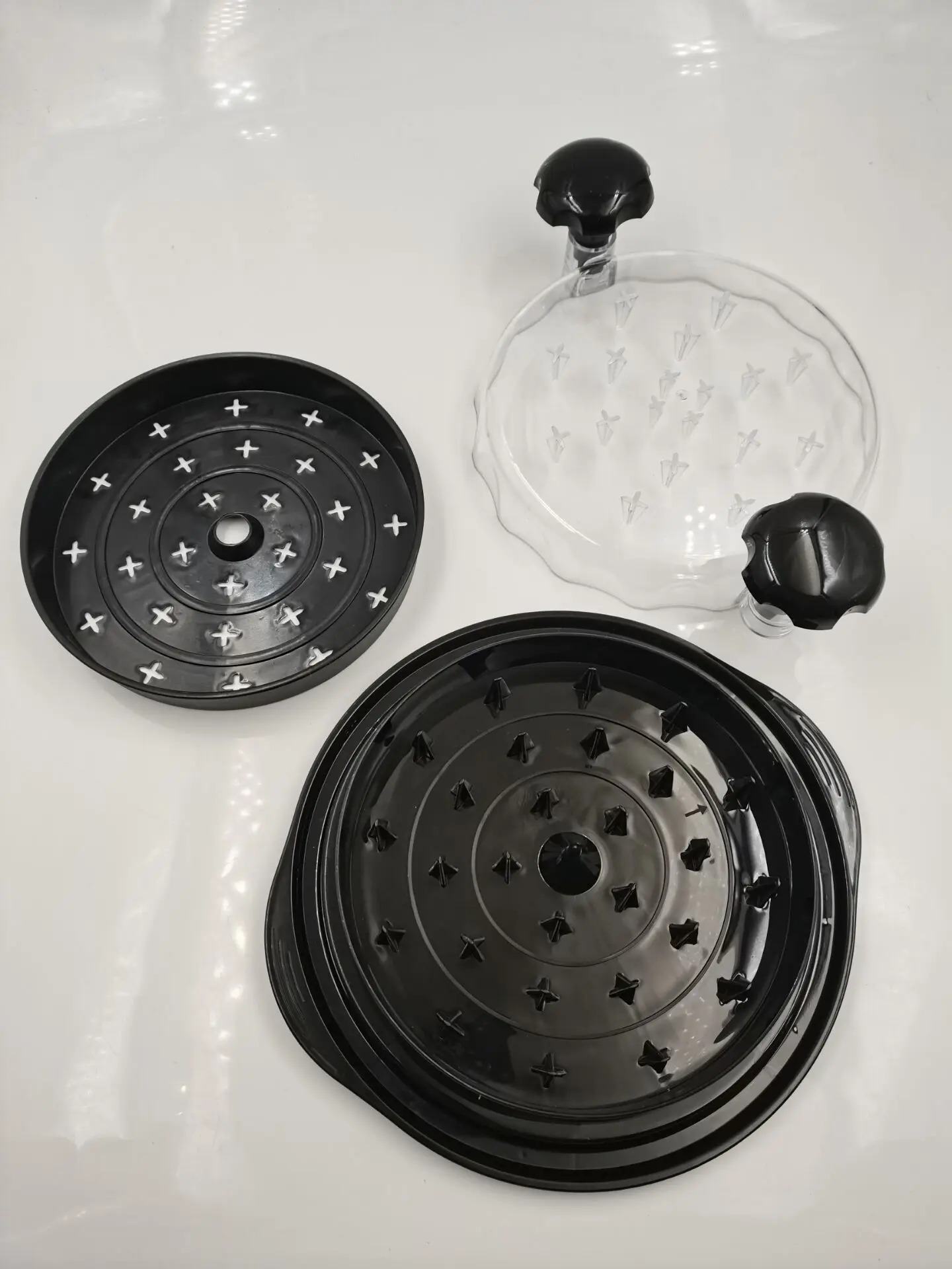 PRO Round Chicken Shredder Bowl - Efficient Meat Shredding