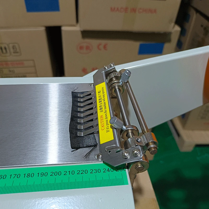 High Speed Computer Controlled Fabric Cutting Machine