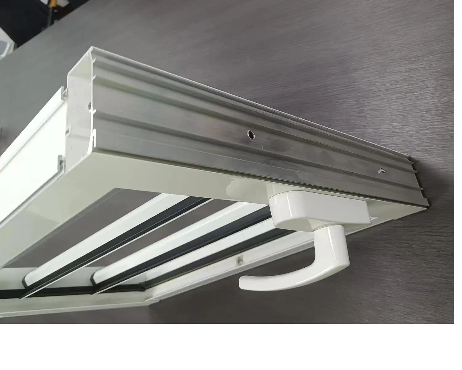 Automated Glass Louver Windows - Airier & Stylish Solutions