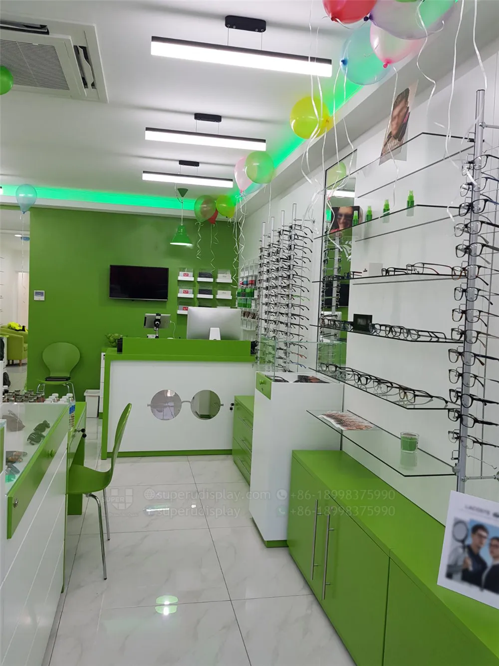 Optimize Eyewear Display with Fashion Retail Sunglasses Wall Display