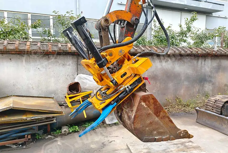 Excavator Attachments - Tilt Rotator with Grab - 1 Year Warranty