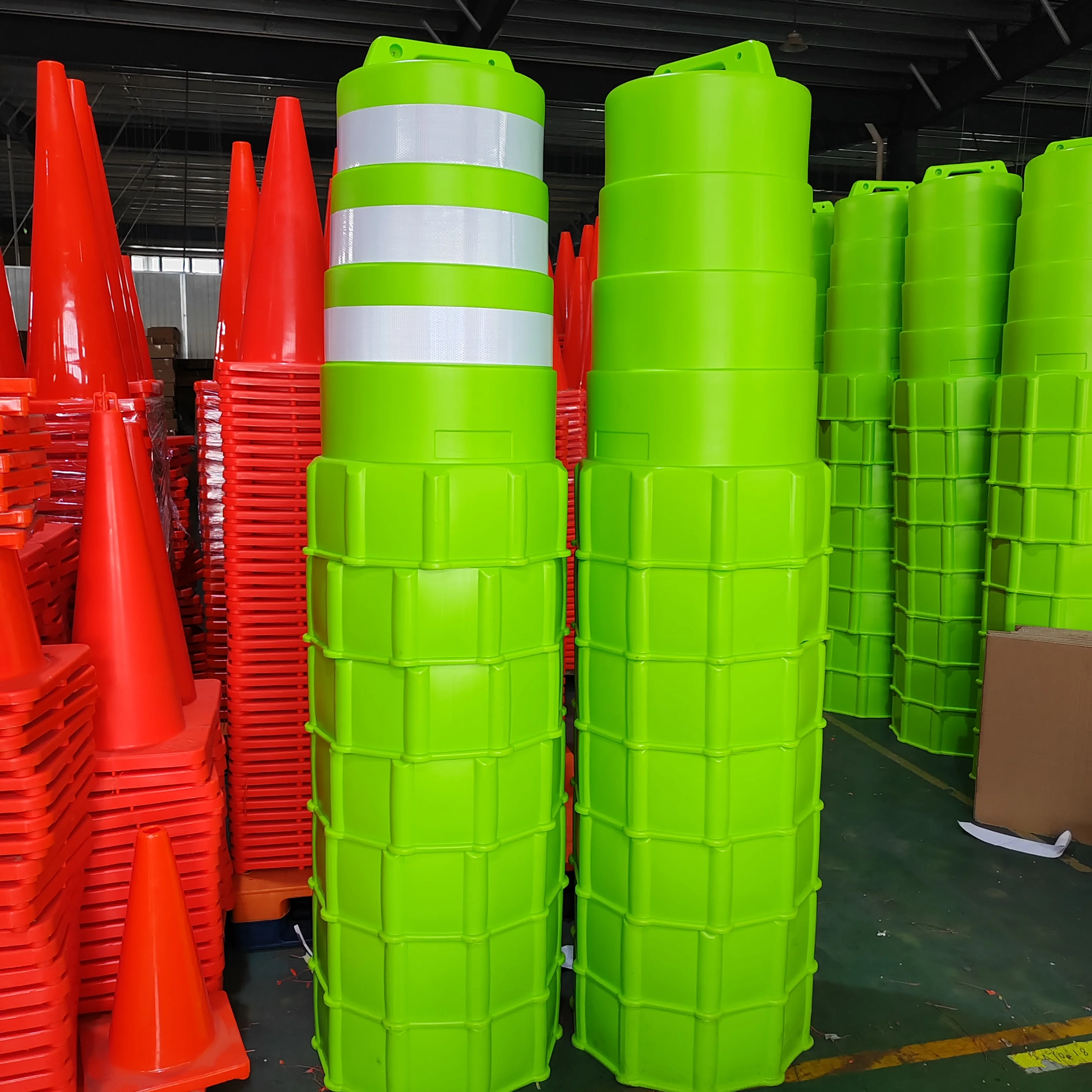 Benc Lightweight And Portable Stackable Traffic Barrier Warning And ...