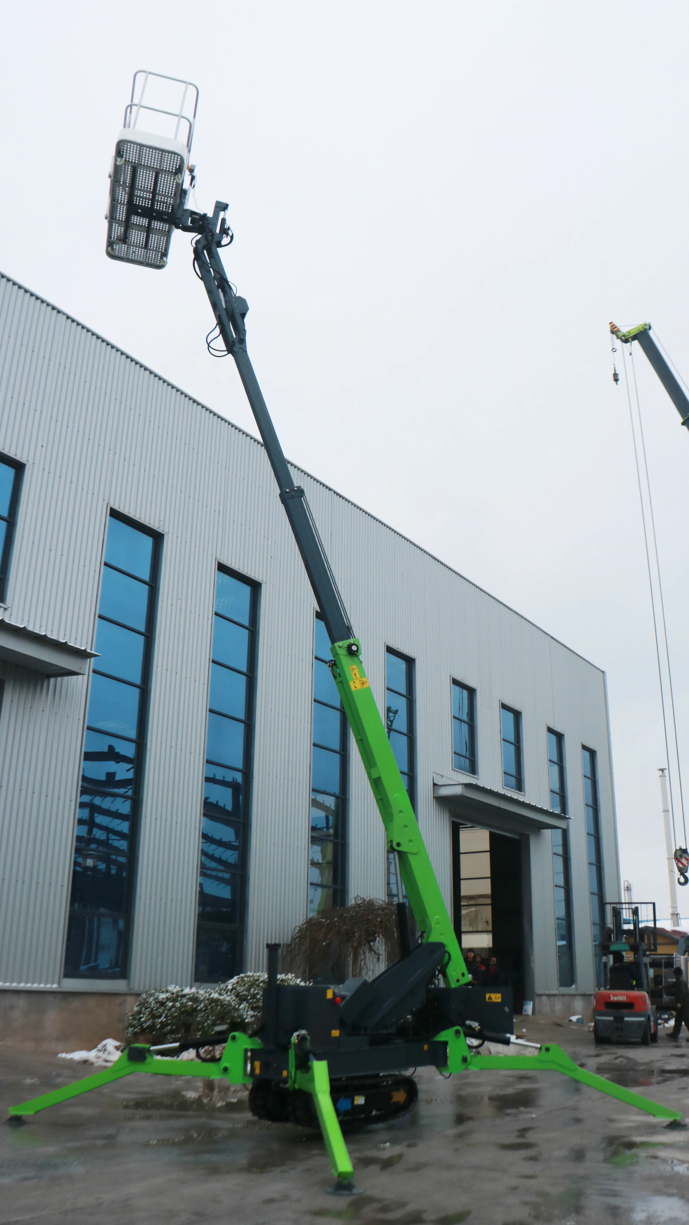 10m-16m All Terrain Boom Man Sky Boom Lift Aerial Work Crawler Boom ...