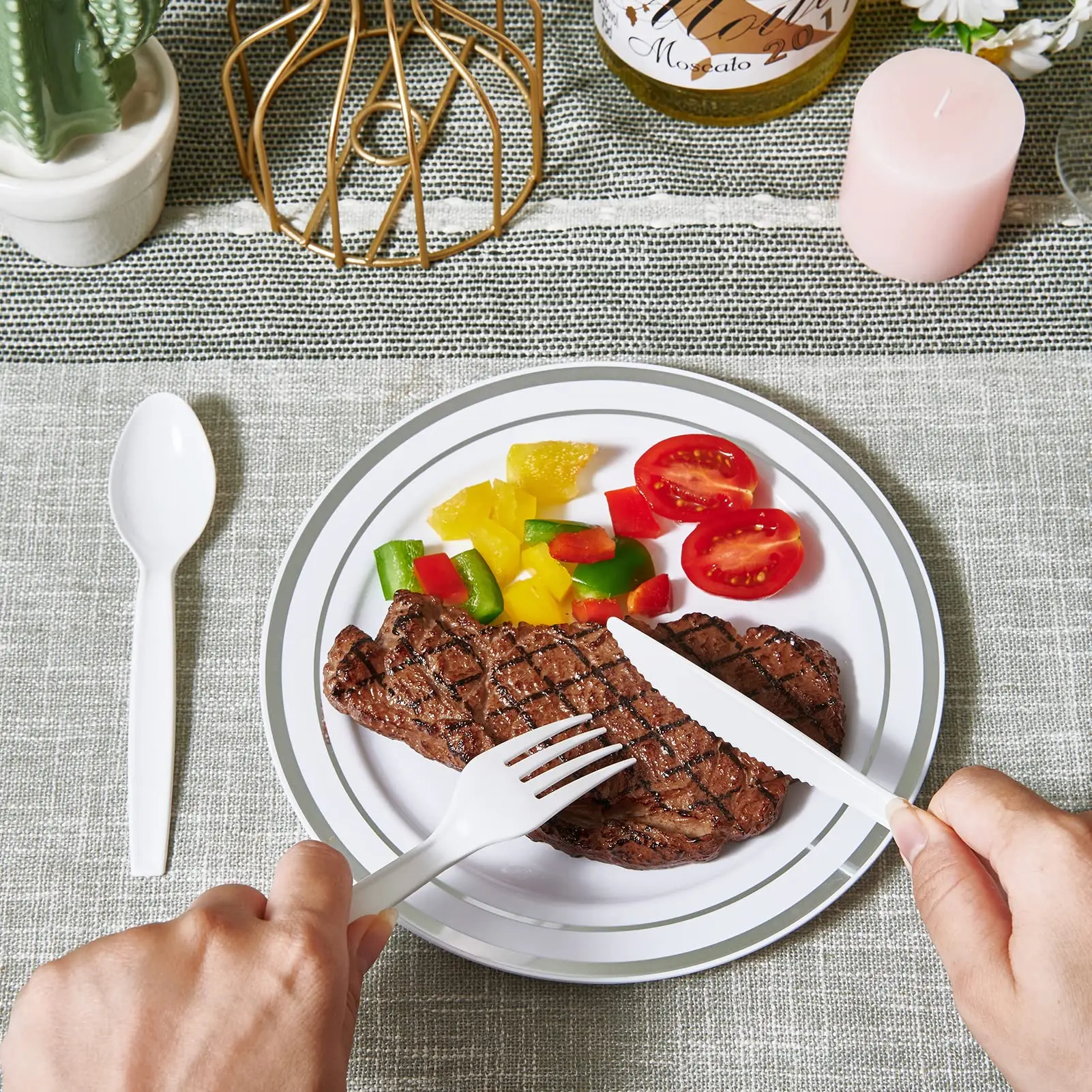 High Quality Chinese Disposable Plastic PP Black White Cutlery Set