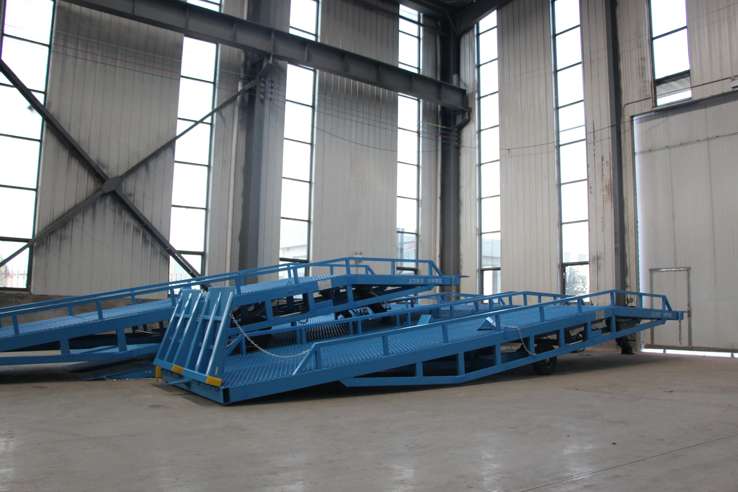 10ton Warehouse Truck Mobile Movable Hydraulic Truck Yard Ramp With ...