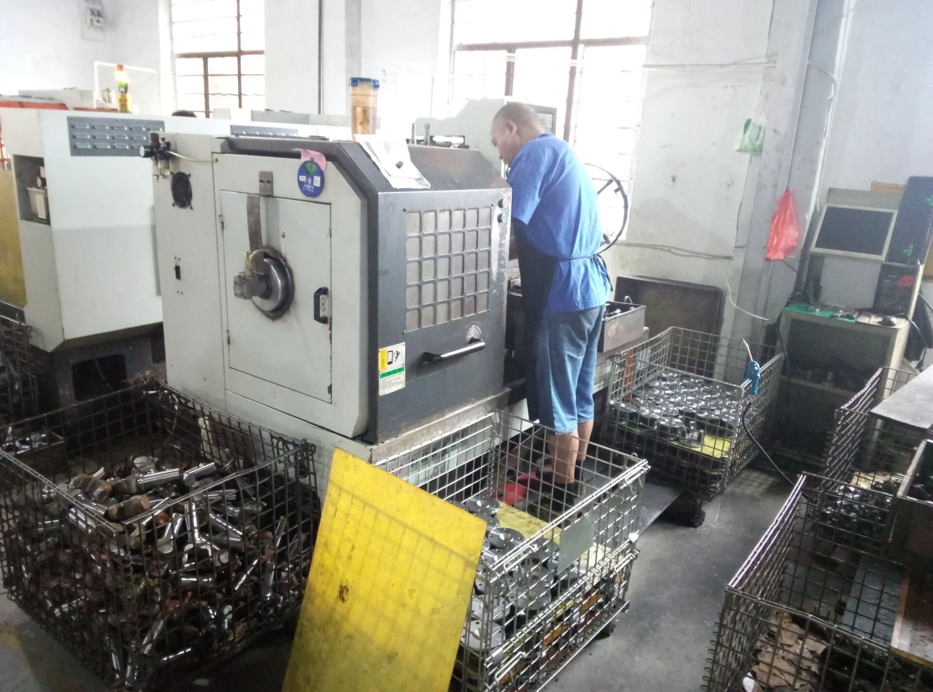 491004H000 Rear Propshaft for Hyundai Grand Starex H1 2008-2016