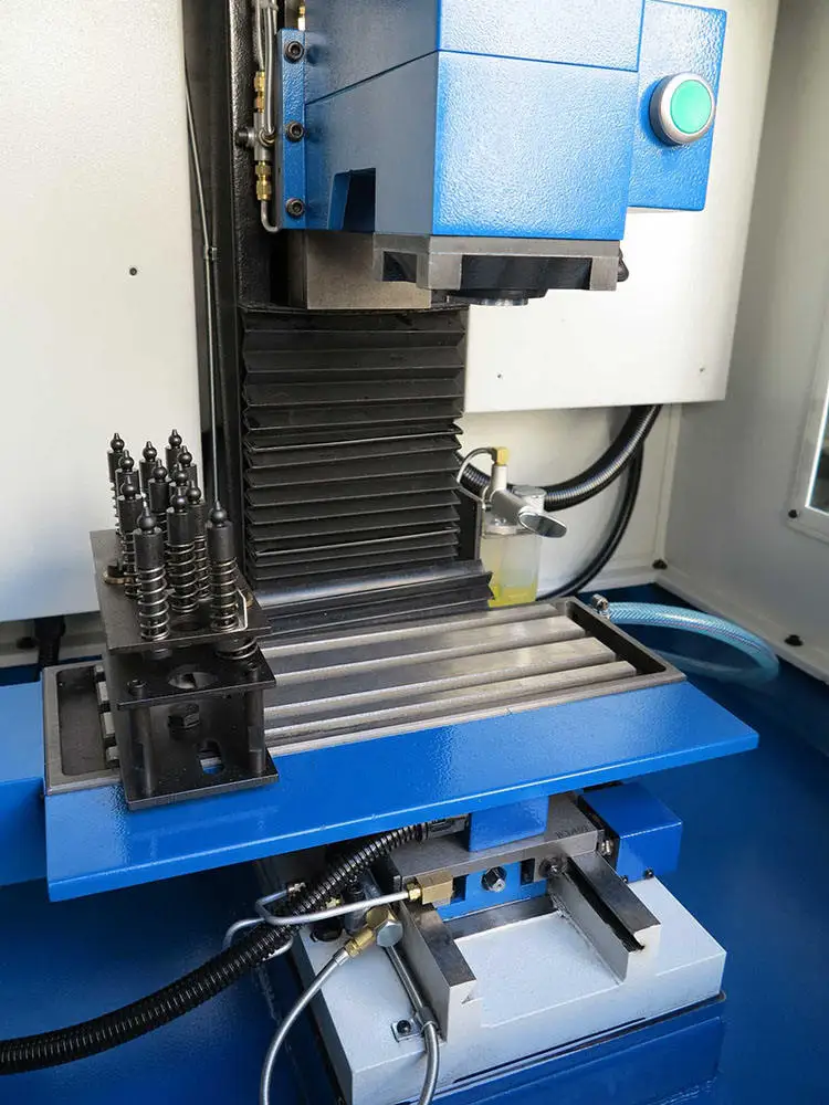 SP2213A Metal Cnc Milling SP2213A Mini Vertical Benchtop 3 Axis Cnc Milling Machine with 4 ...