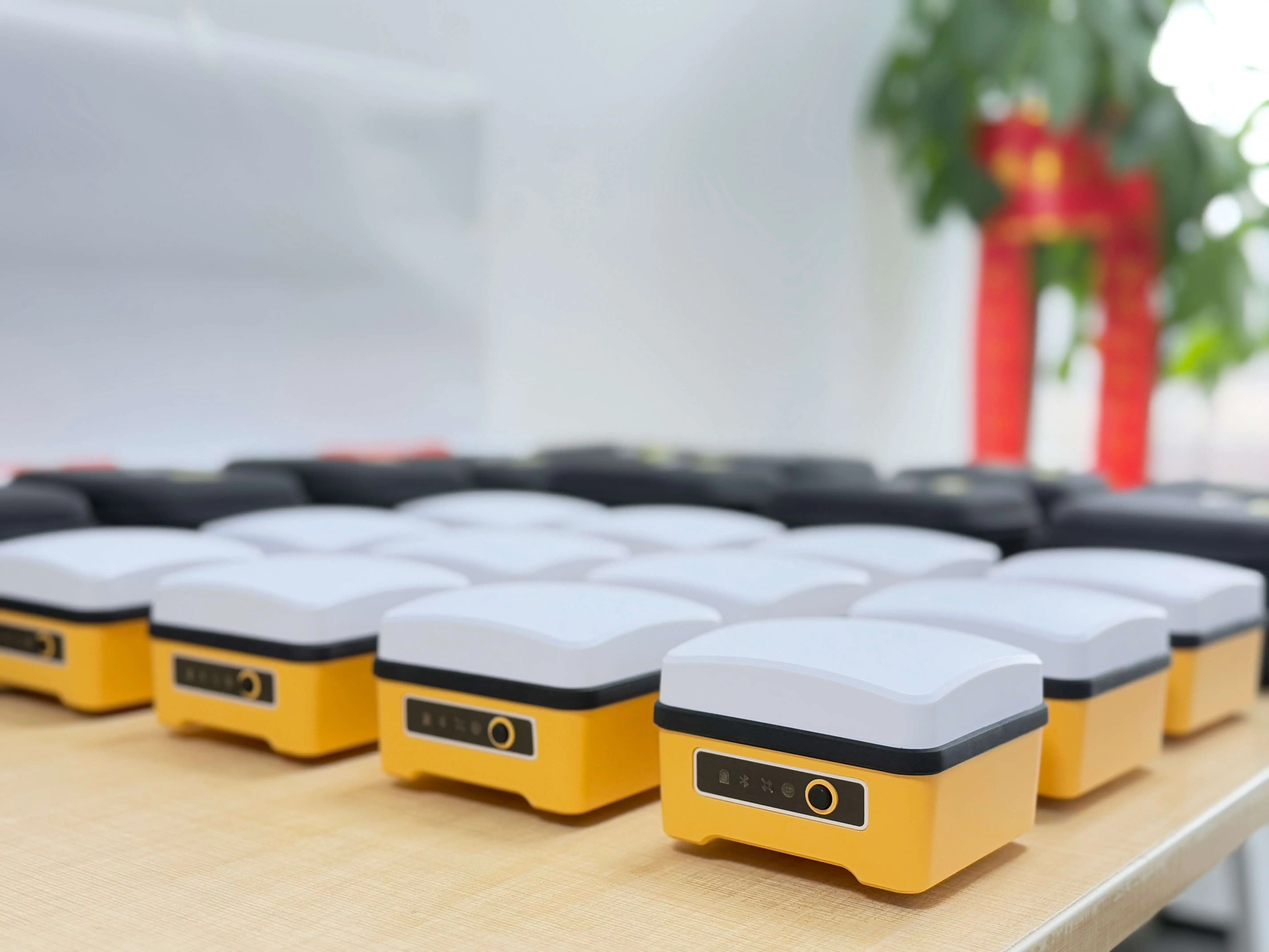 GNSS RTK Dual Frequency Receiver for Land Surveying & GPS Equipment (OEM)