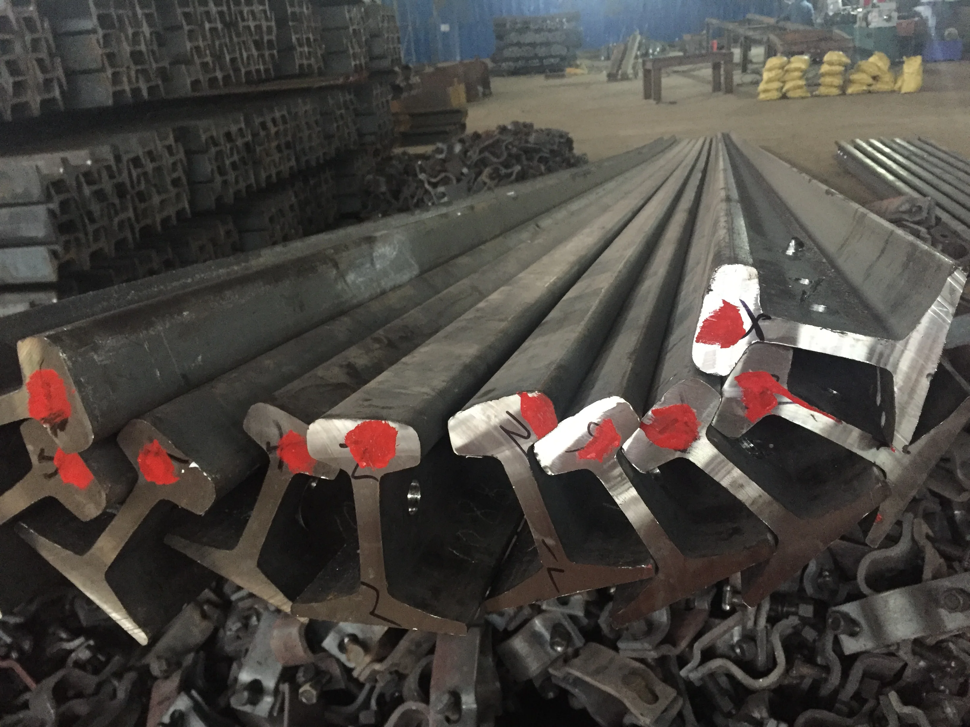 U71mn Grade Asce75 Steel Rail 37.2kg/m For Sale - Buy Asce75 Rail,Asce ...