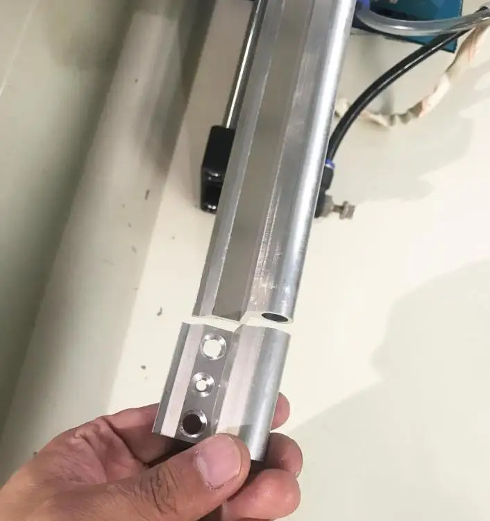 New Automatic Door and Window Hinge Cutting and Drilling Two Wing Aluminum Door Hinge Making ...