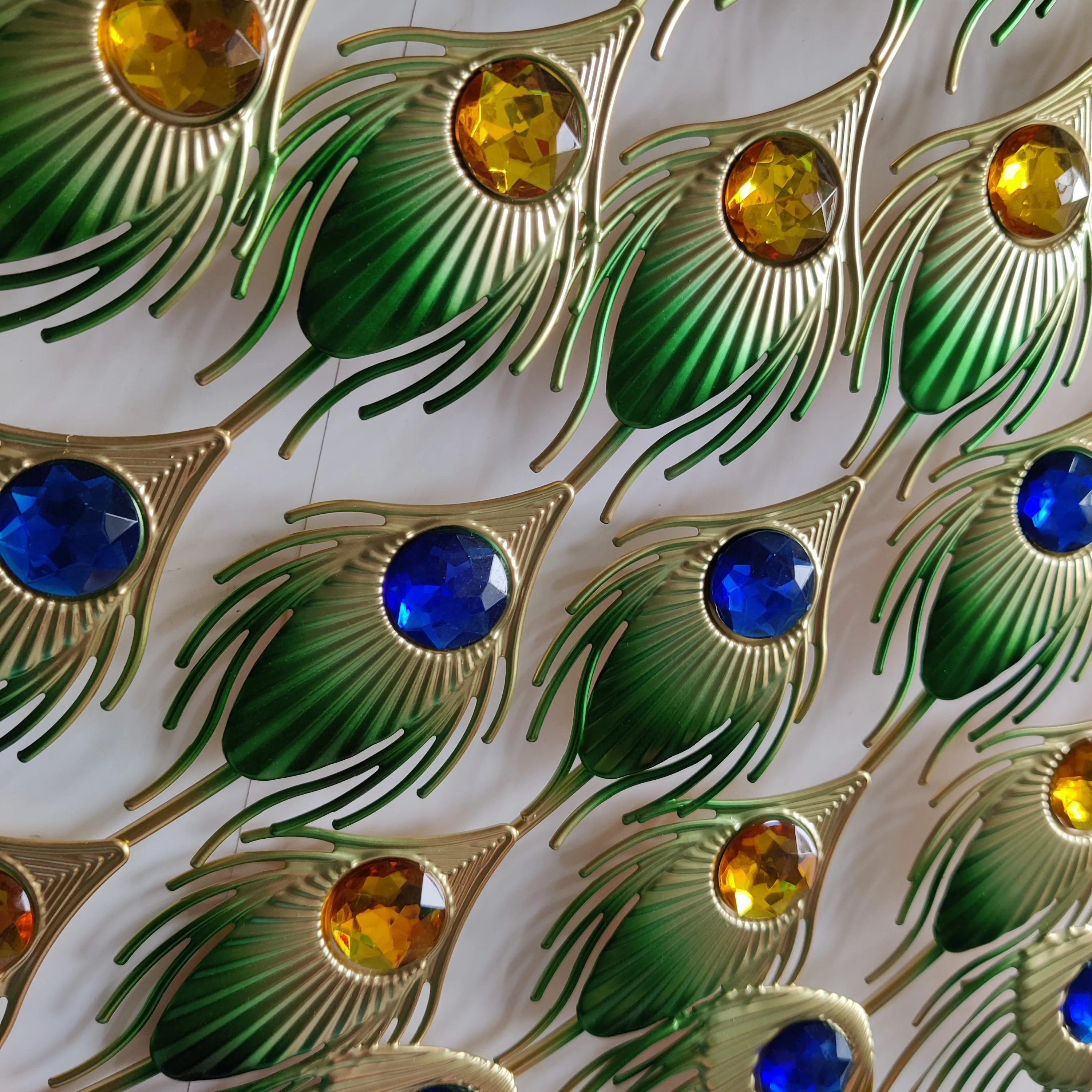 Hulee Peacock Space Iron Metal Art Factory Direct Sale Brief Decoration ...