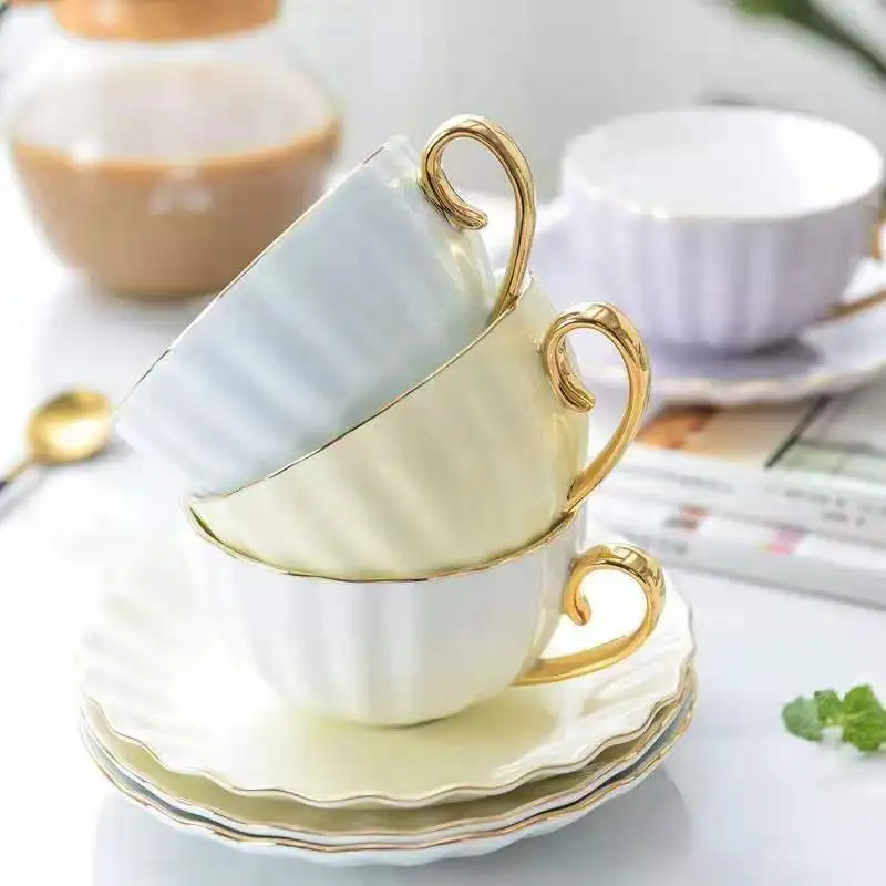 Elegant Gold Edge Bone China - Perfect for Vintage Parties