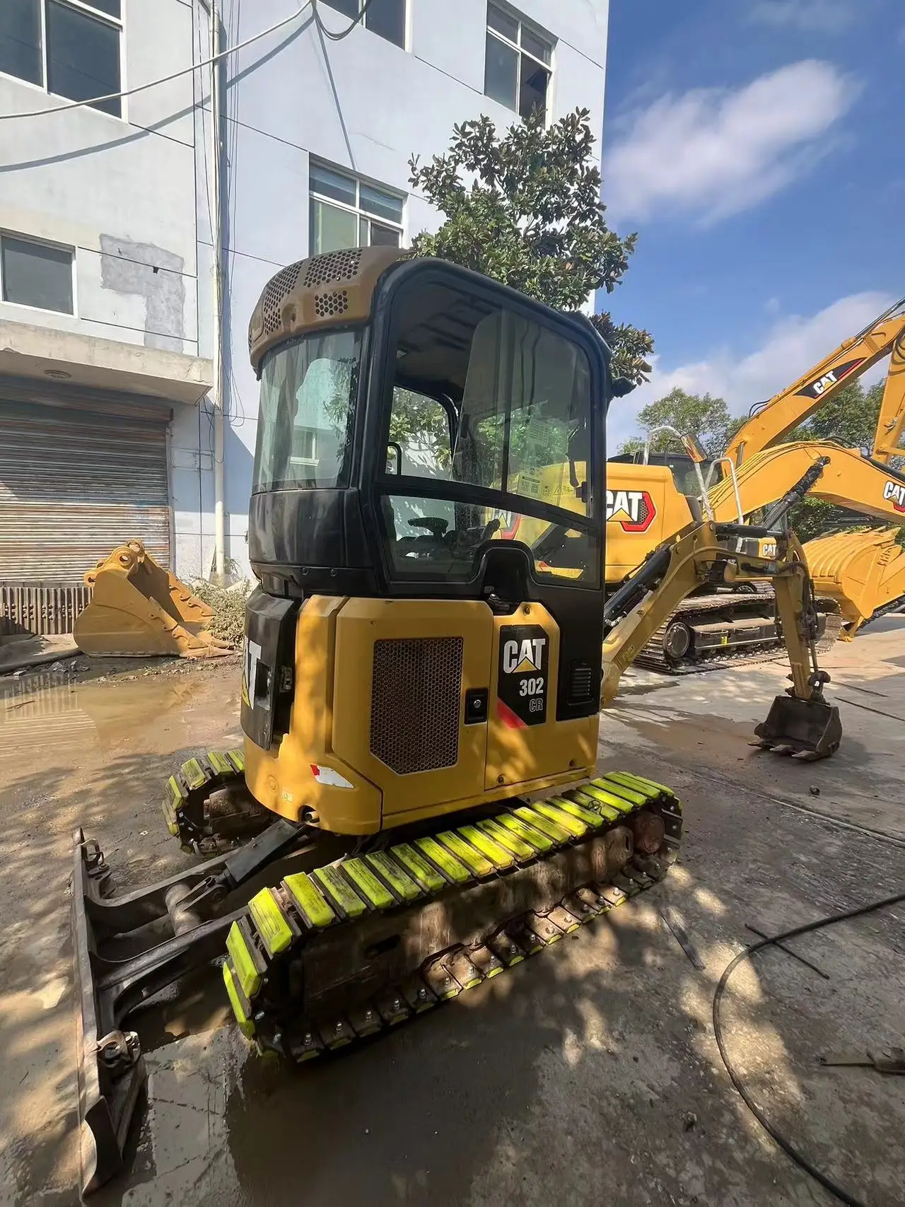 Alibaba.com: CAT 302CR Crawler Mini Excavator with rubber cabin, 2-7 ...