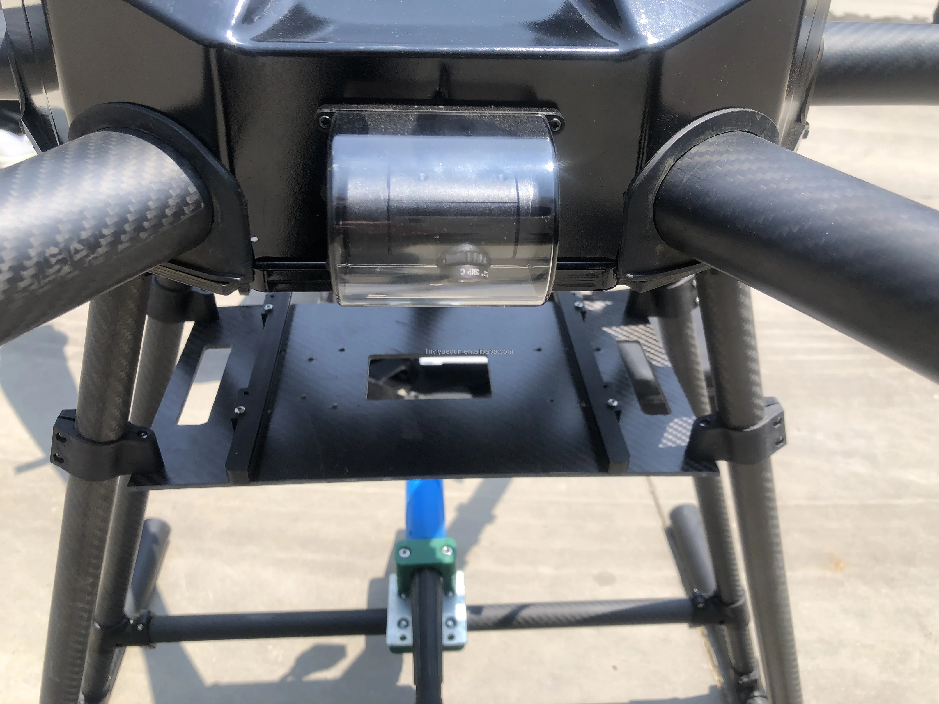 Professional Washing Drone for Window Cleaning - YUEQUN