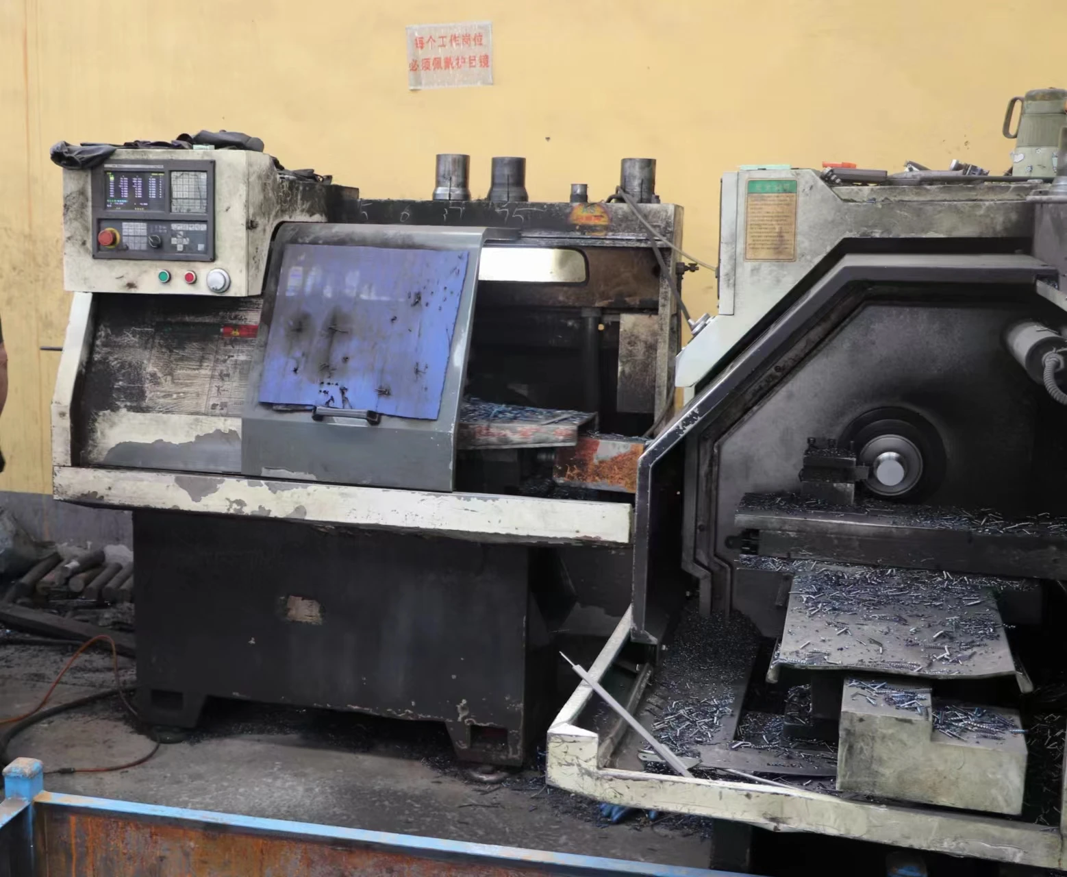 Truck Spare Parts Bush Pins Trailer Suspension Hot Shaft Forging ...