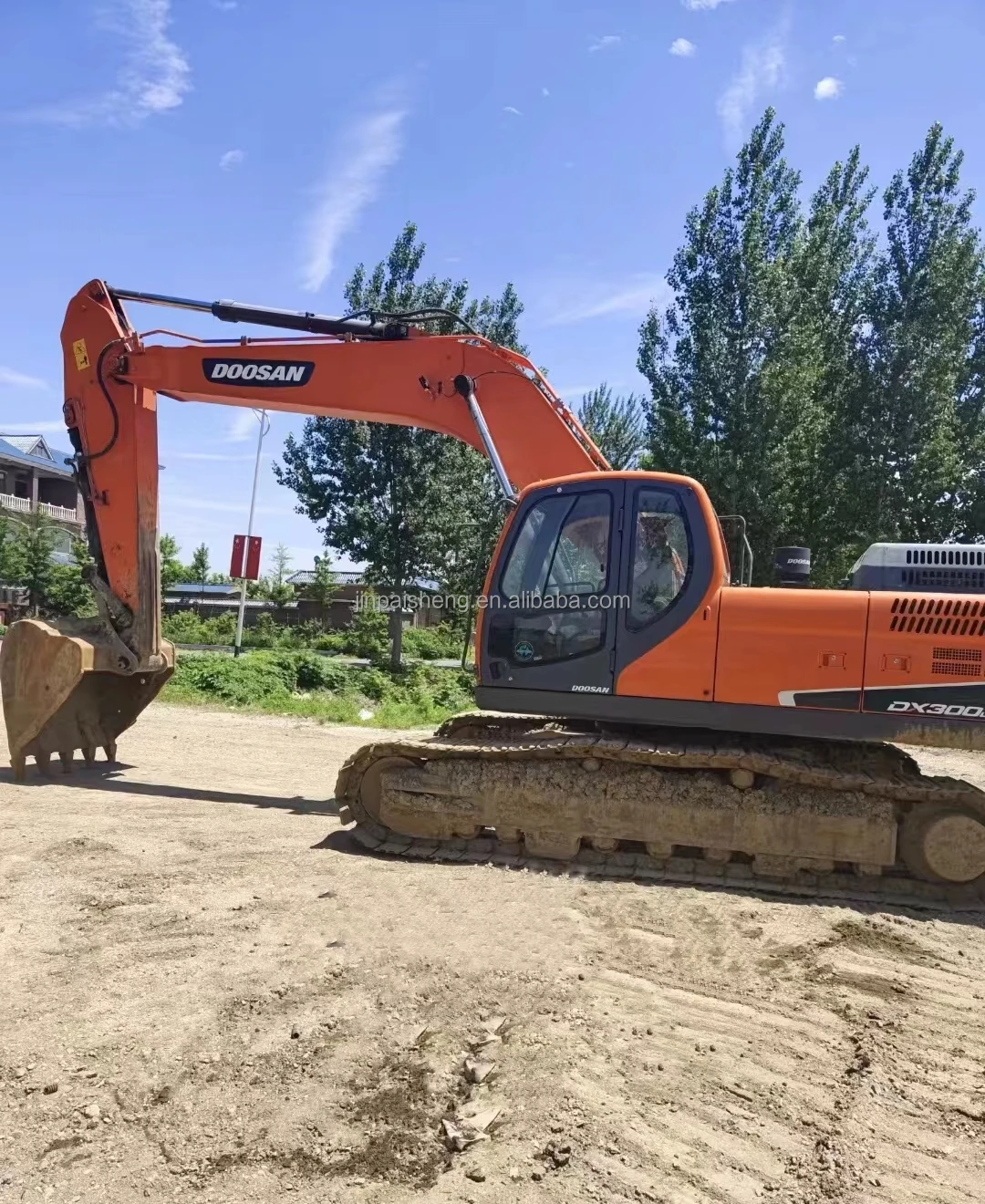 Used Excavator Doosan 300 Crawler Excavator For Sale At A Low Price ...