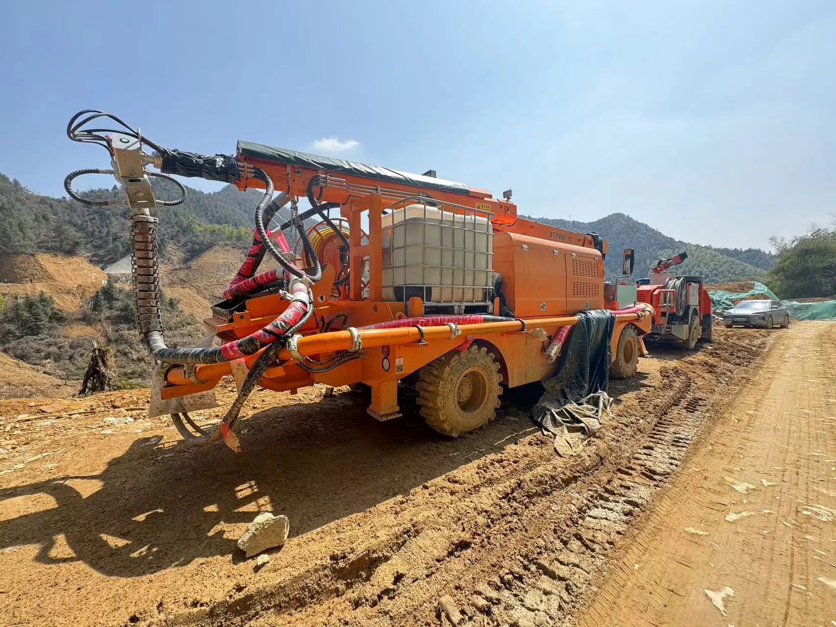 shotcrete truck concrete spray machine/truck mounted wet shotcreting ...