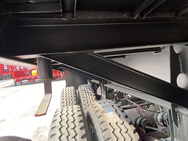 3-axle Guardrail Semi-Trailer - Efficient Cargo Transport