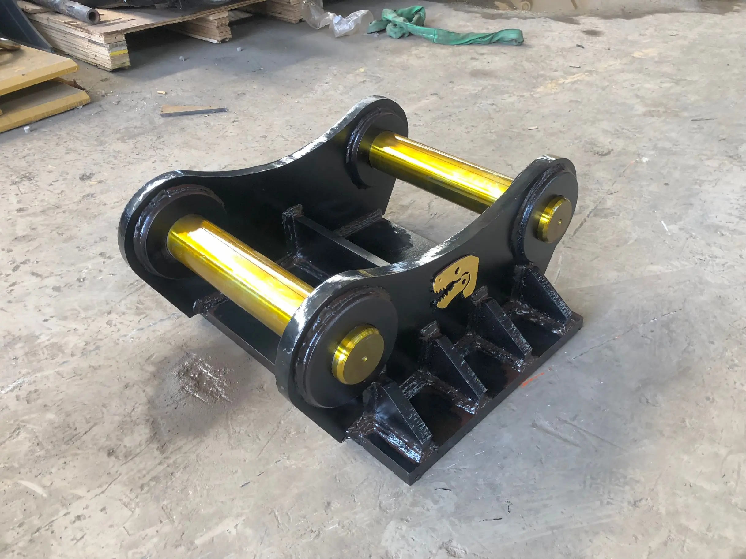 Alibaba.com: RSBM OEM Excavator Head Bracket Hammer Breaker Mounting ...