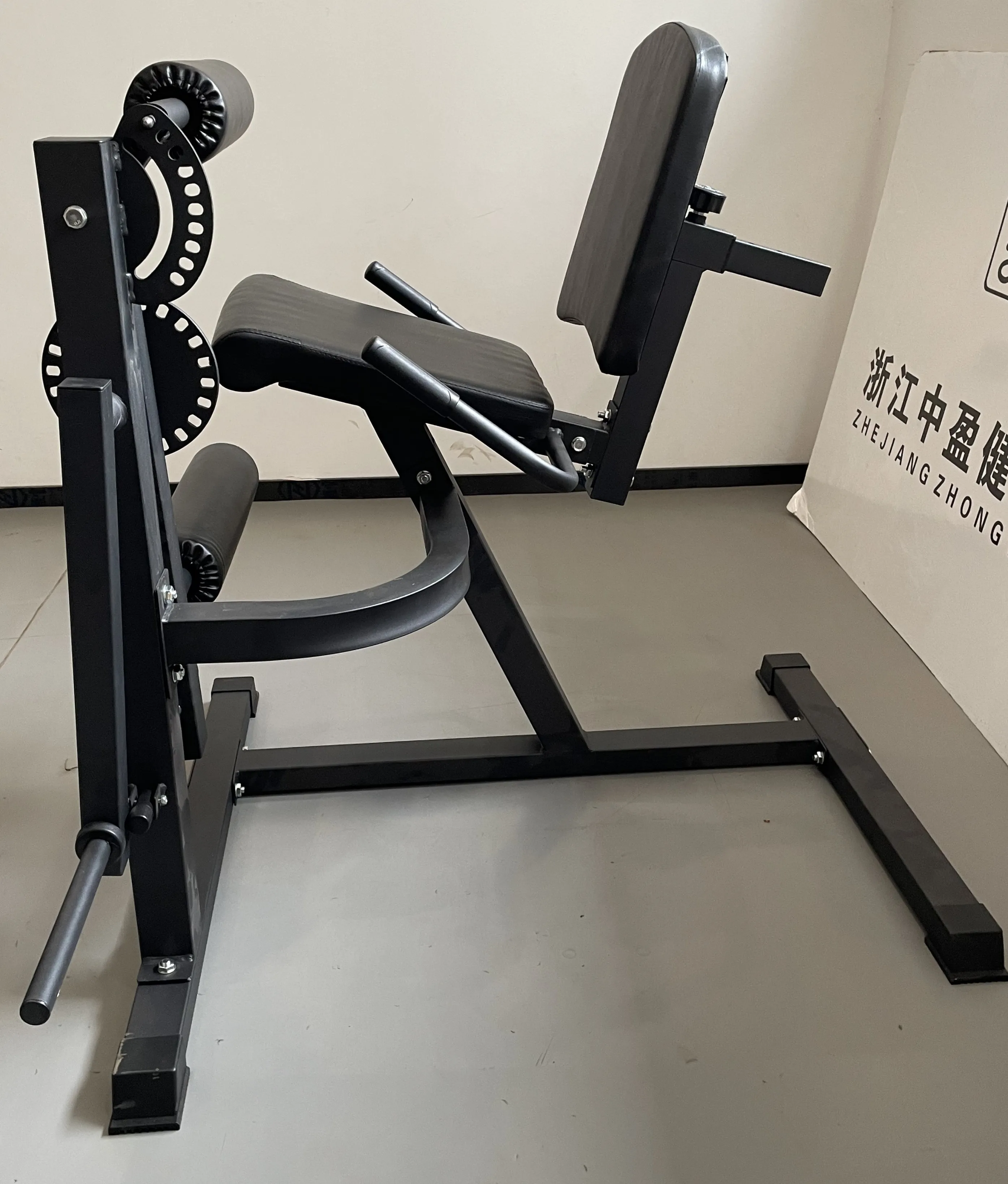 Zyfit Adjustable Plate Loaded Leg Extension and Curl Machine for Leg ...