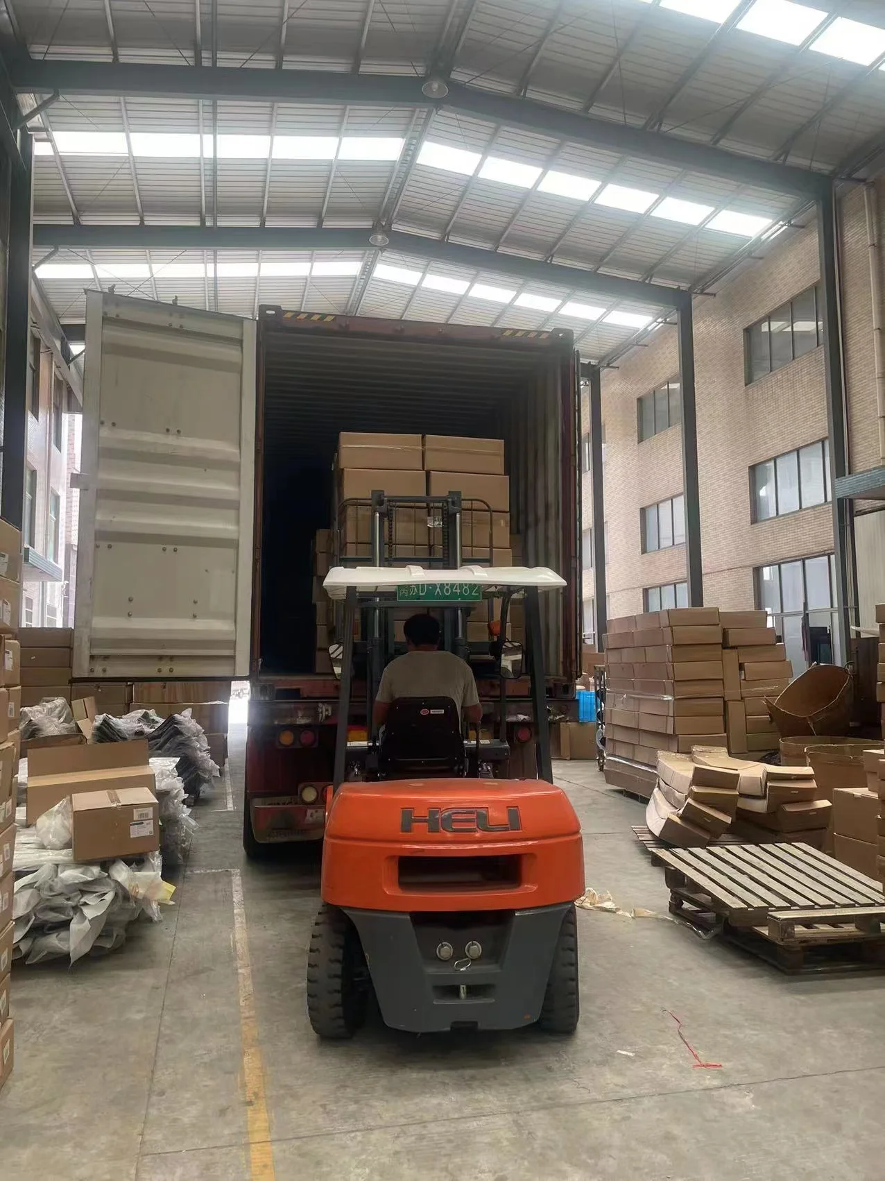 带孔的角保险杠 9418802370 9418802470 适用于 Mb Actros Mega Mp1 - Buy 带孔的角保险杠 ...
