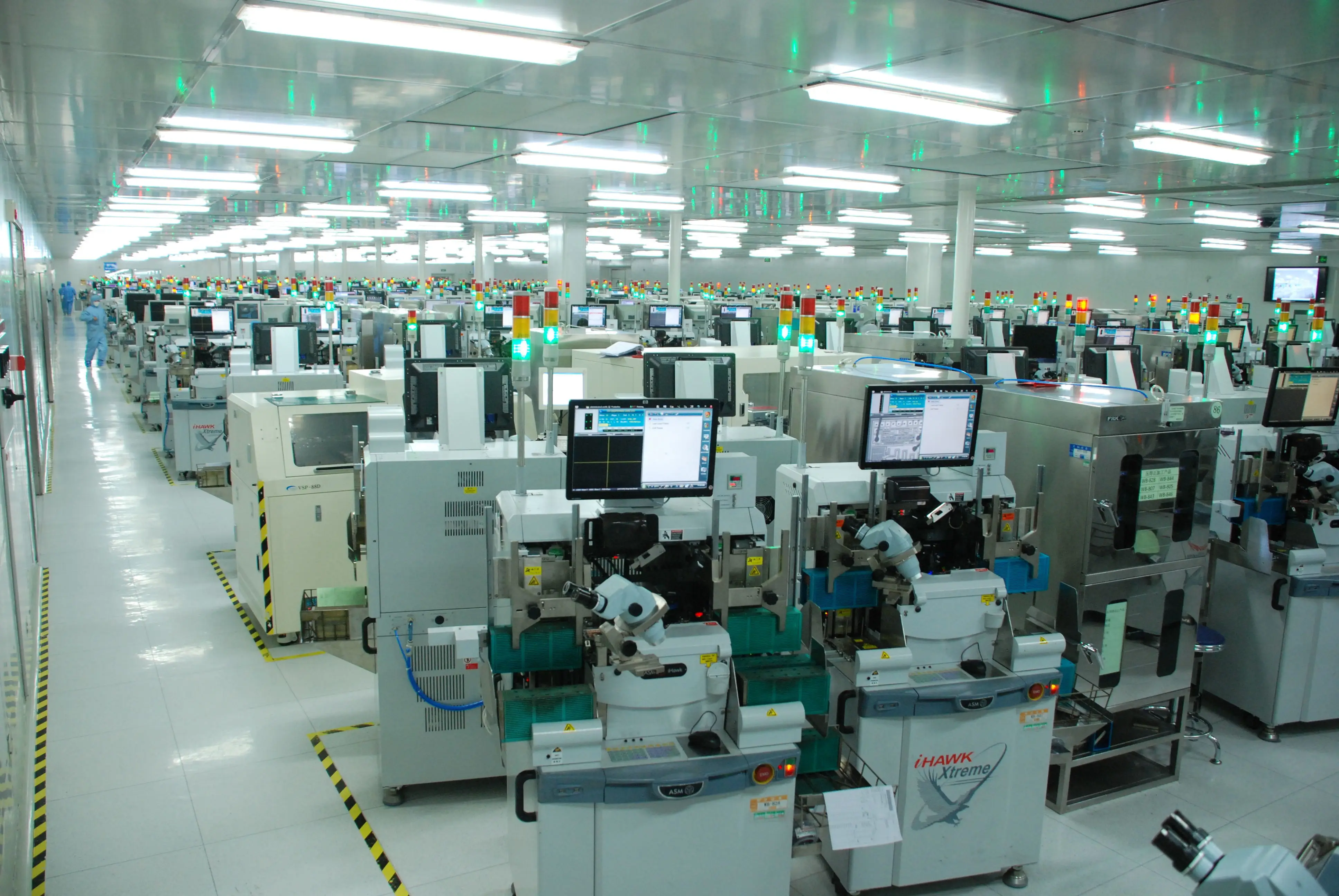 2023 Club Game Room Cabinet Skill Machine 43 Inch Touch Display Skill ...