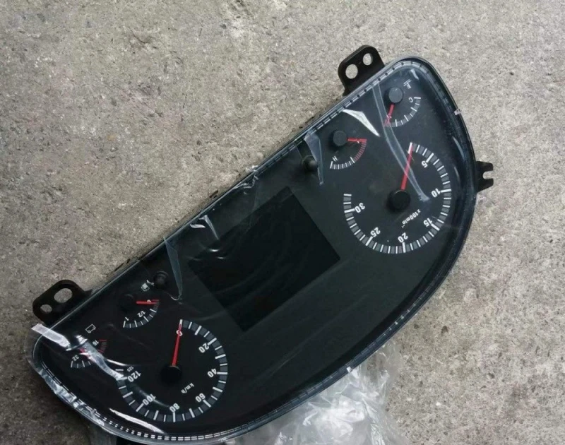 SINOTRUK HW Fuel Combination Instrument (TFT China V/new RT)