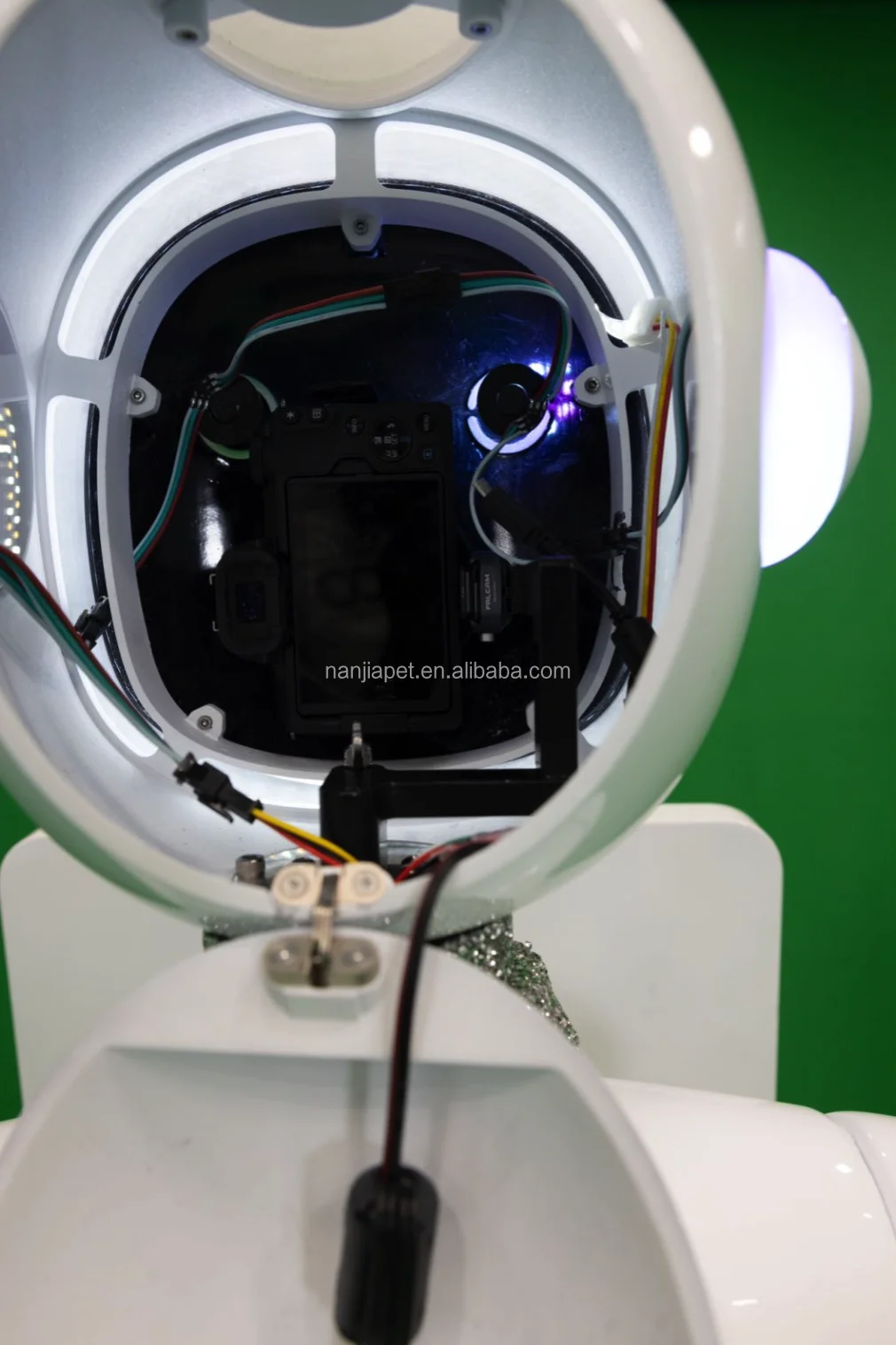 Magic Intelligent Operation Photobooth Machine Roaming Photo Booth ...