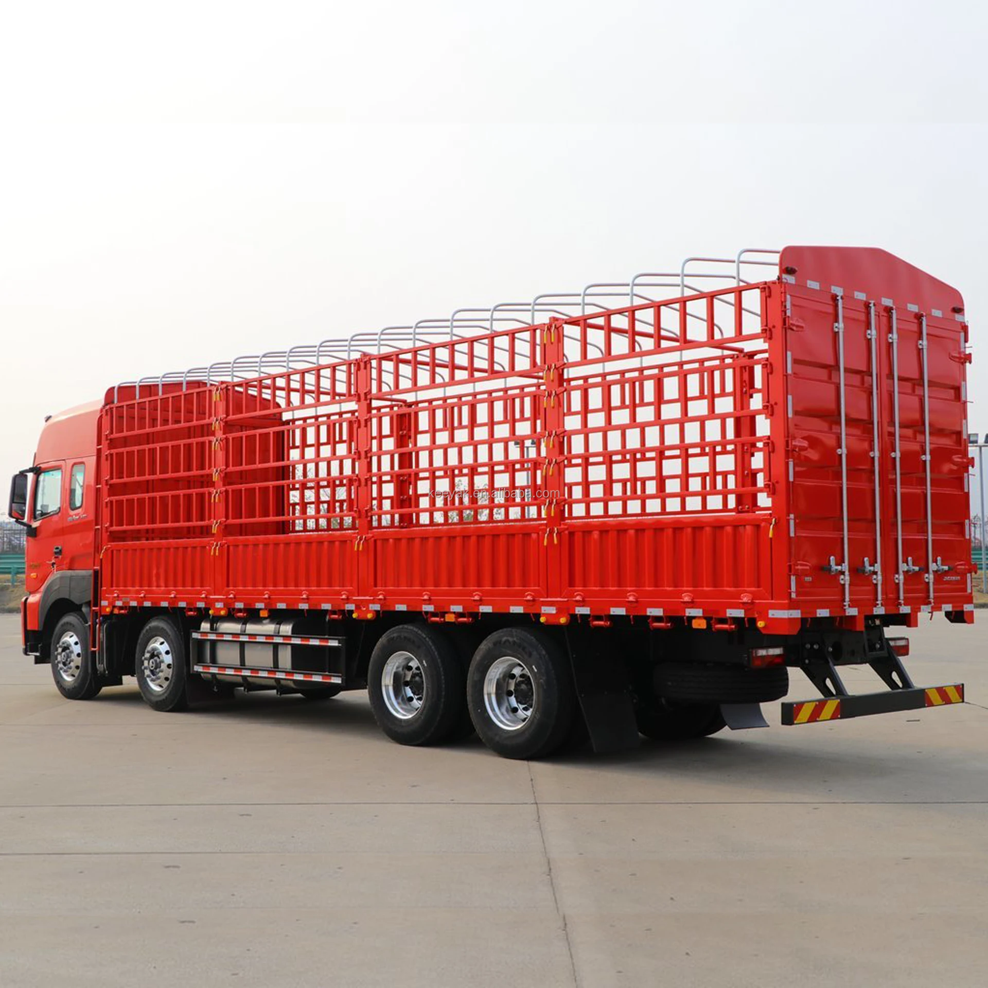 Factory Wholesale New 4x2 6x4 8x6 30 Ton Van Truck Light Fence Truck ...