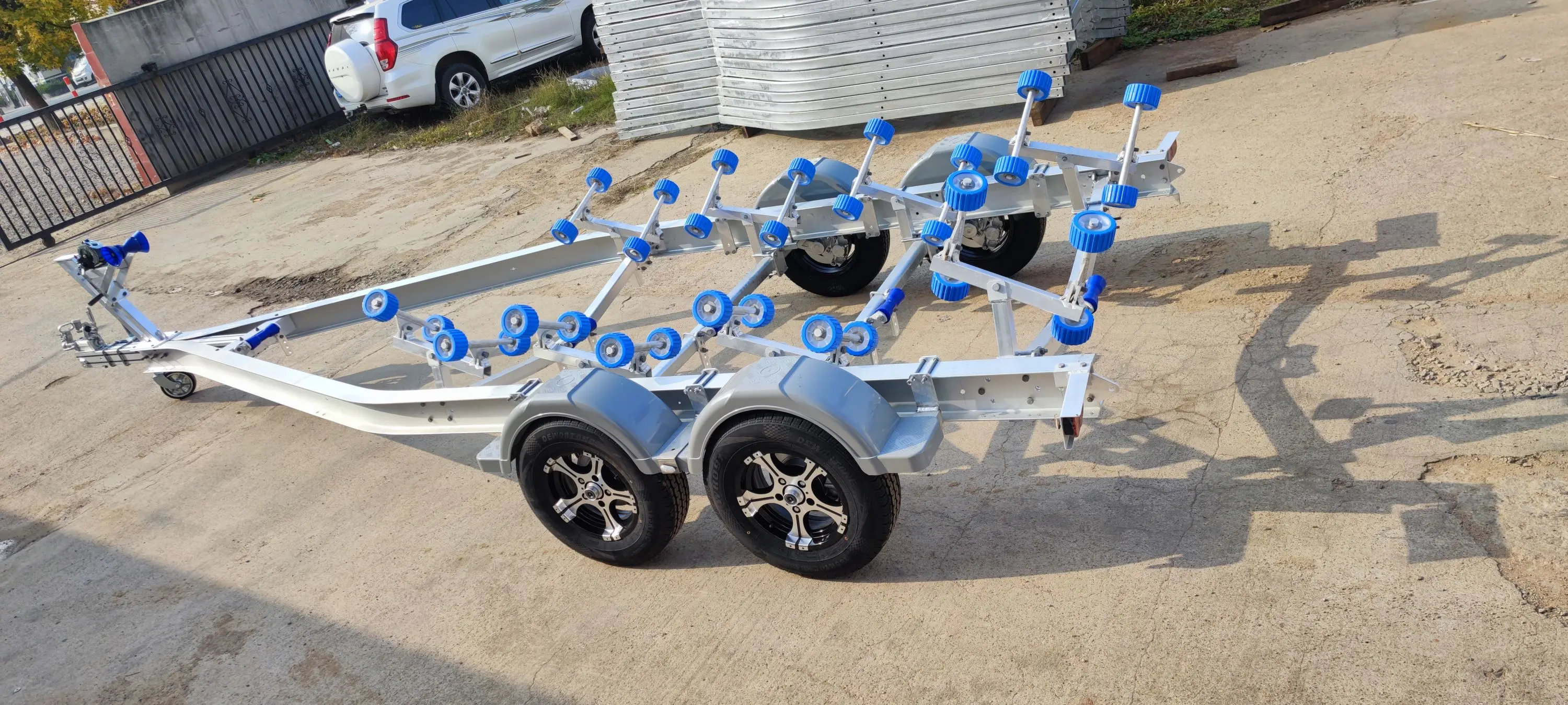 6.75 M Tandem Axle Wobbly Rollers Aluminum Boat Trailer - Buy 6.75 M ...